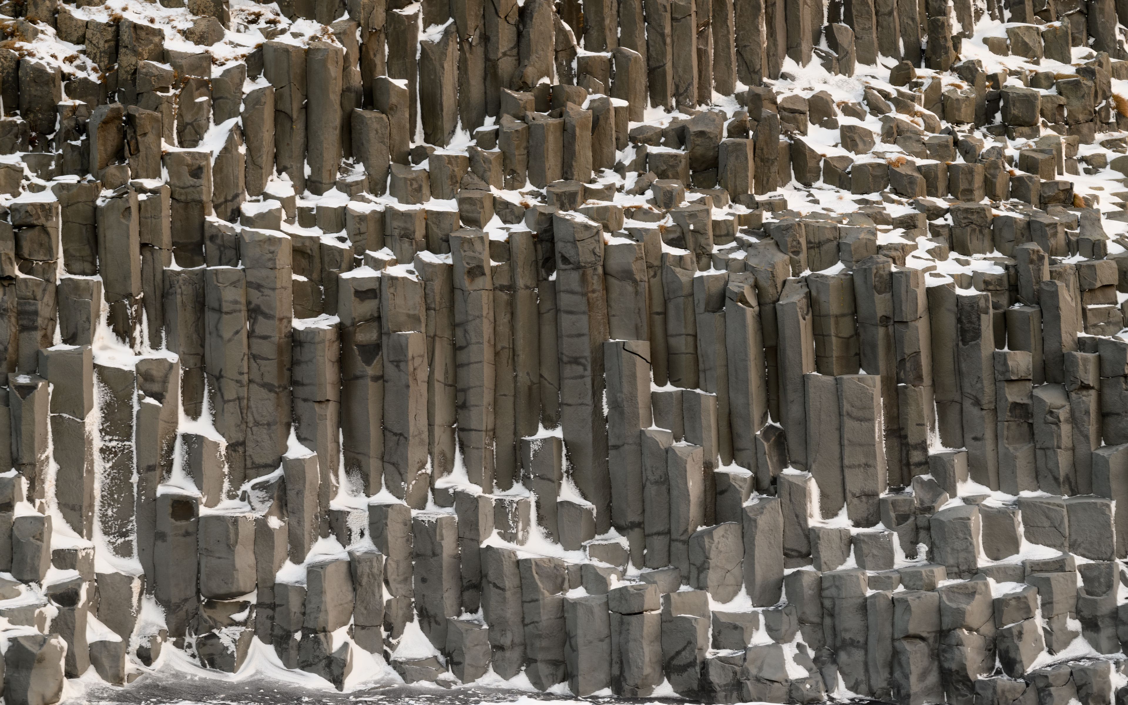 Download Wallpaper 3840x2400 Basalt Columns Columns Stone Snow 4k Download Wallpaper 3840x2400 Basalt Columns Columns Stone Snow 4k