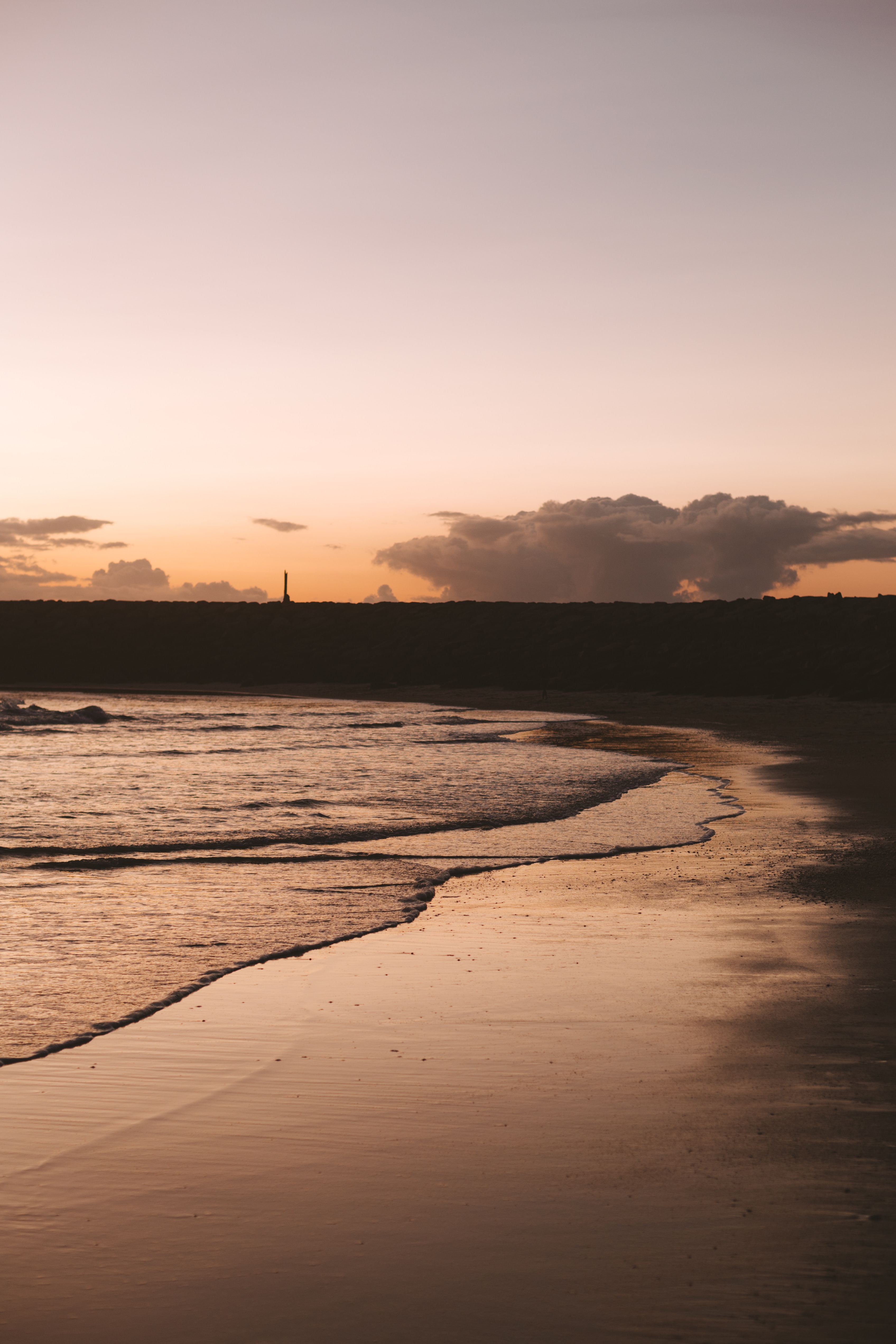 Download wallpaper 3391x5086 beach, dusk, dark, waves, coast hd background
