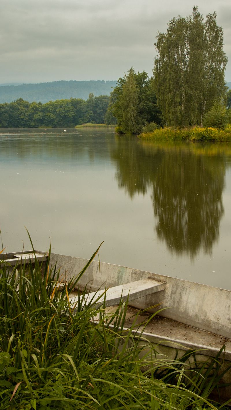Download wallpaper 800x1420 boat, river, trees, reflection iphone se/5s ...