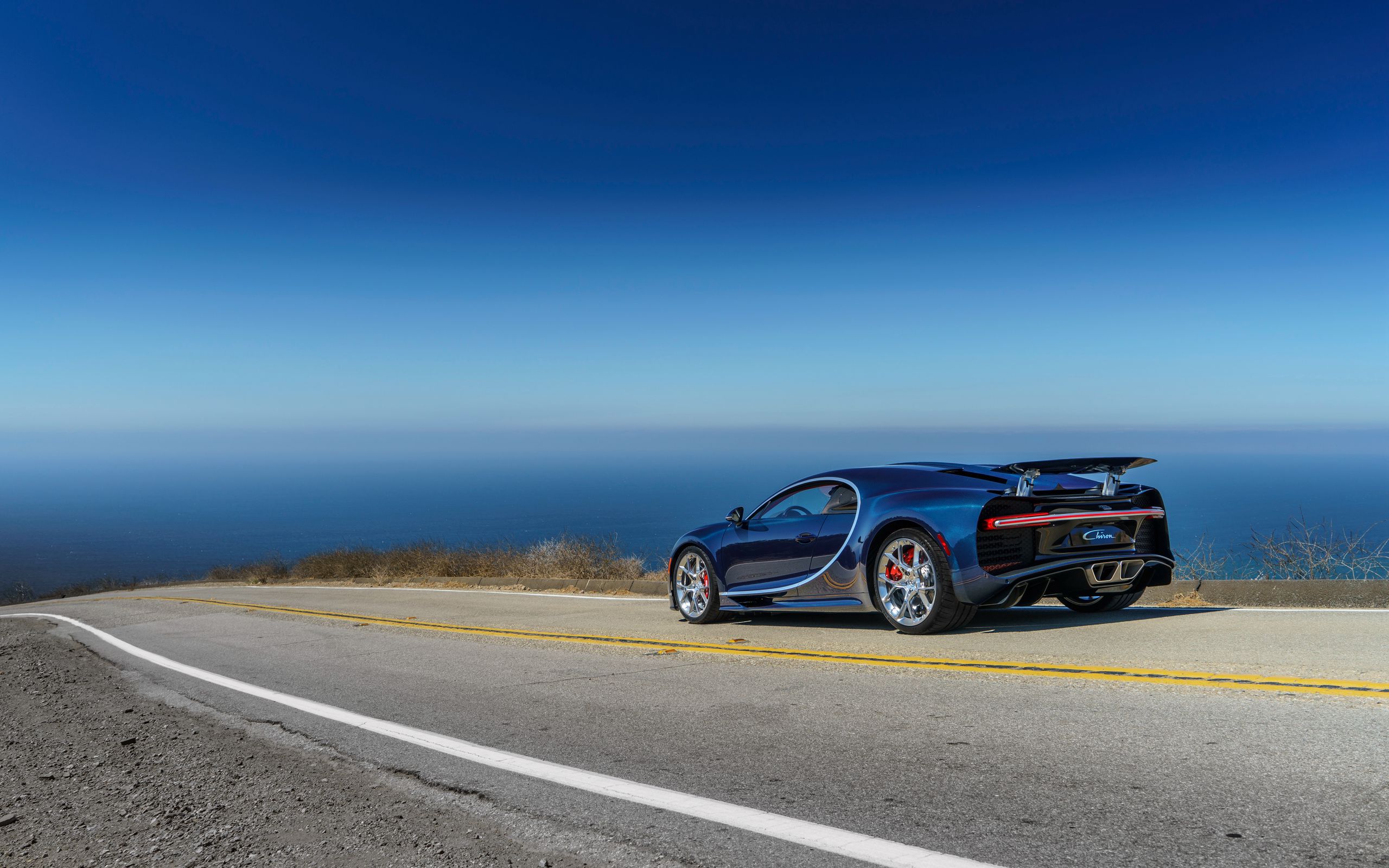 Download wallpaper 2560x1600 bugatti, chiron, side view, road ...