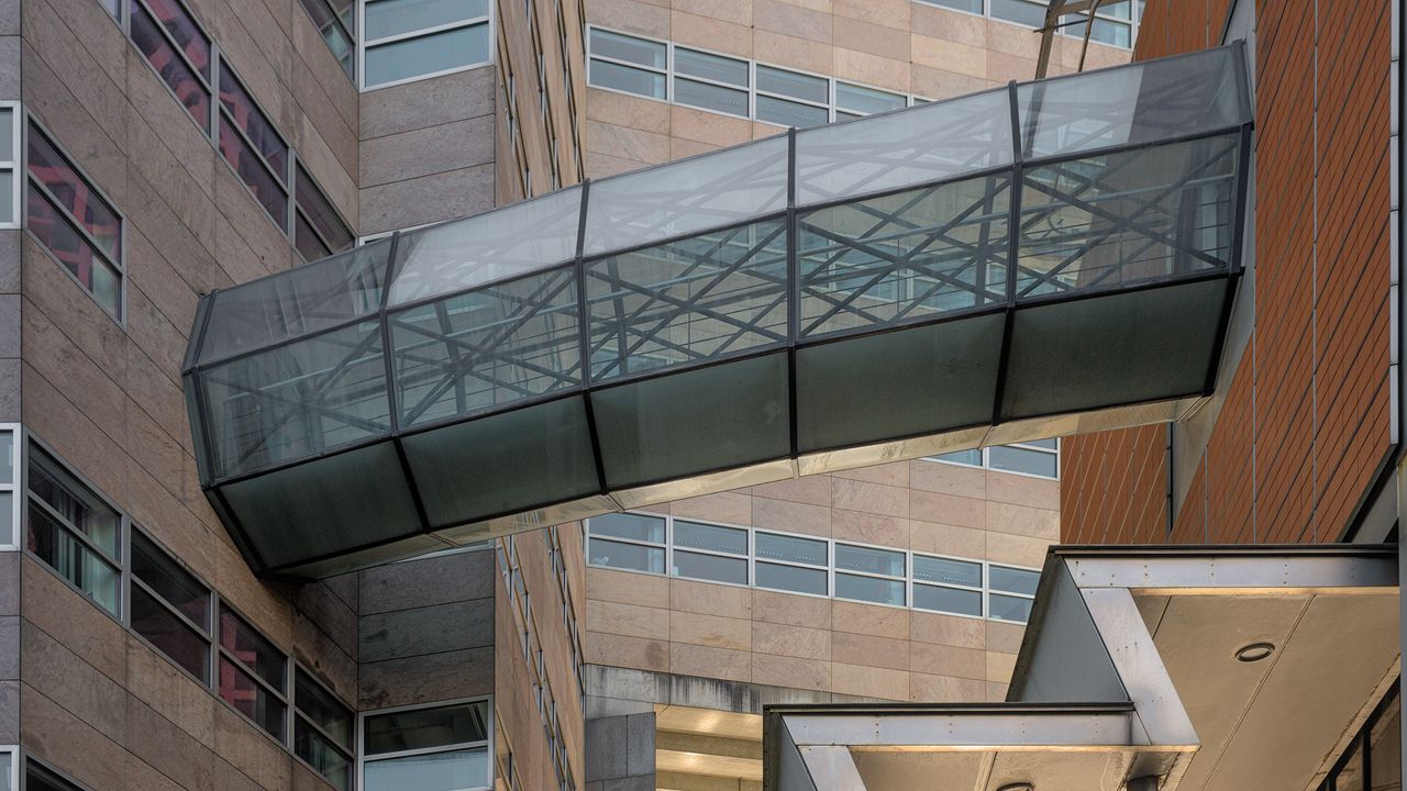 Wallpaper building, overhead passage, facade, edges hd, picture, image