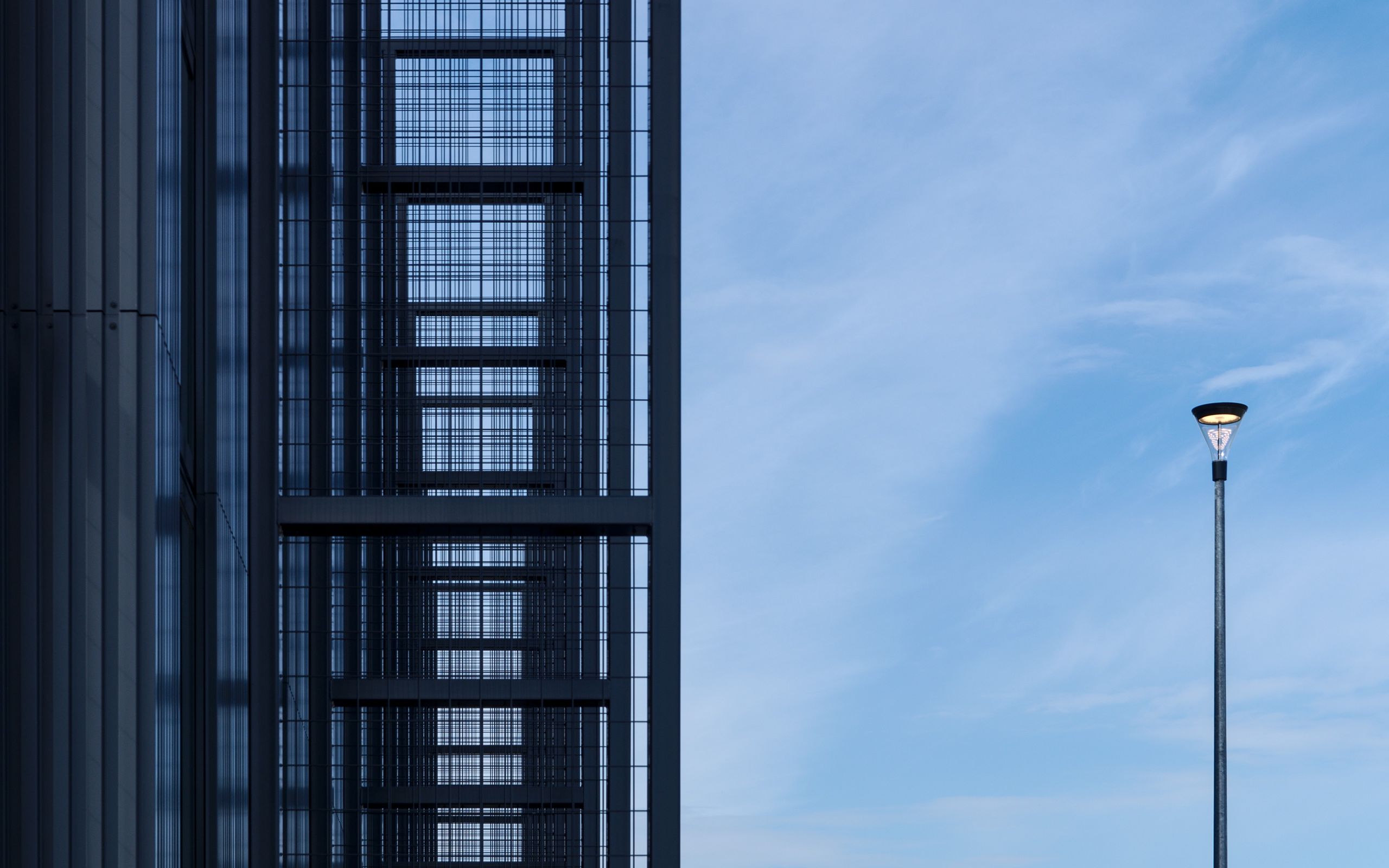 Download wallpaper 2560x1600 building, architecture, construction ...