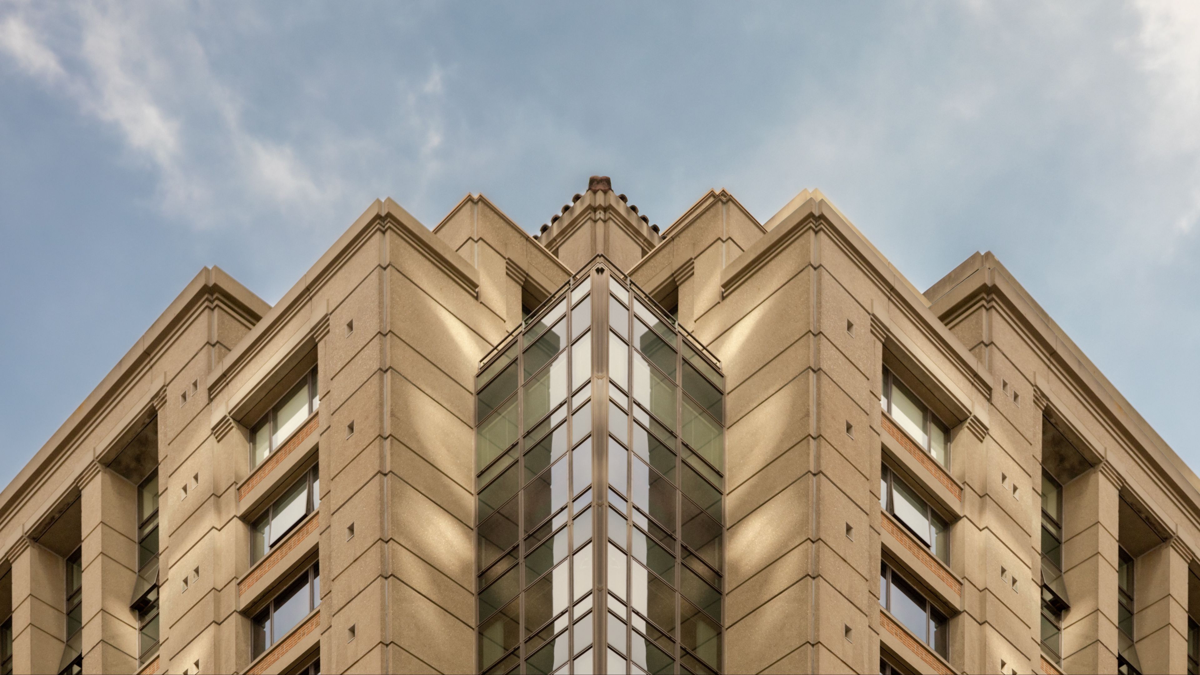 Download wallpaper 3840x2160 building, architecture, edges, facade ...