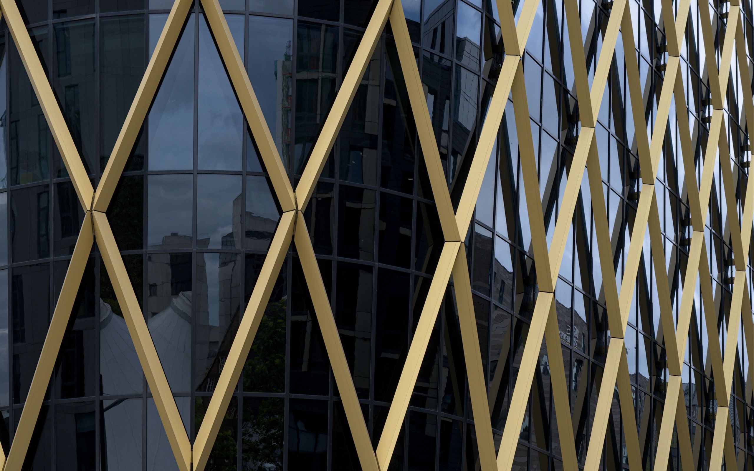 Download wallpaper 2560x1600 building, facade, diamonds, architecture ...