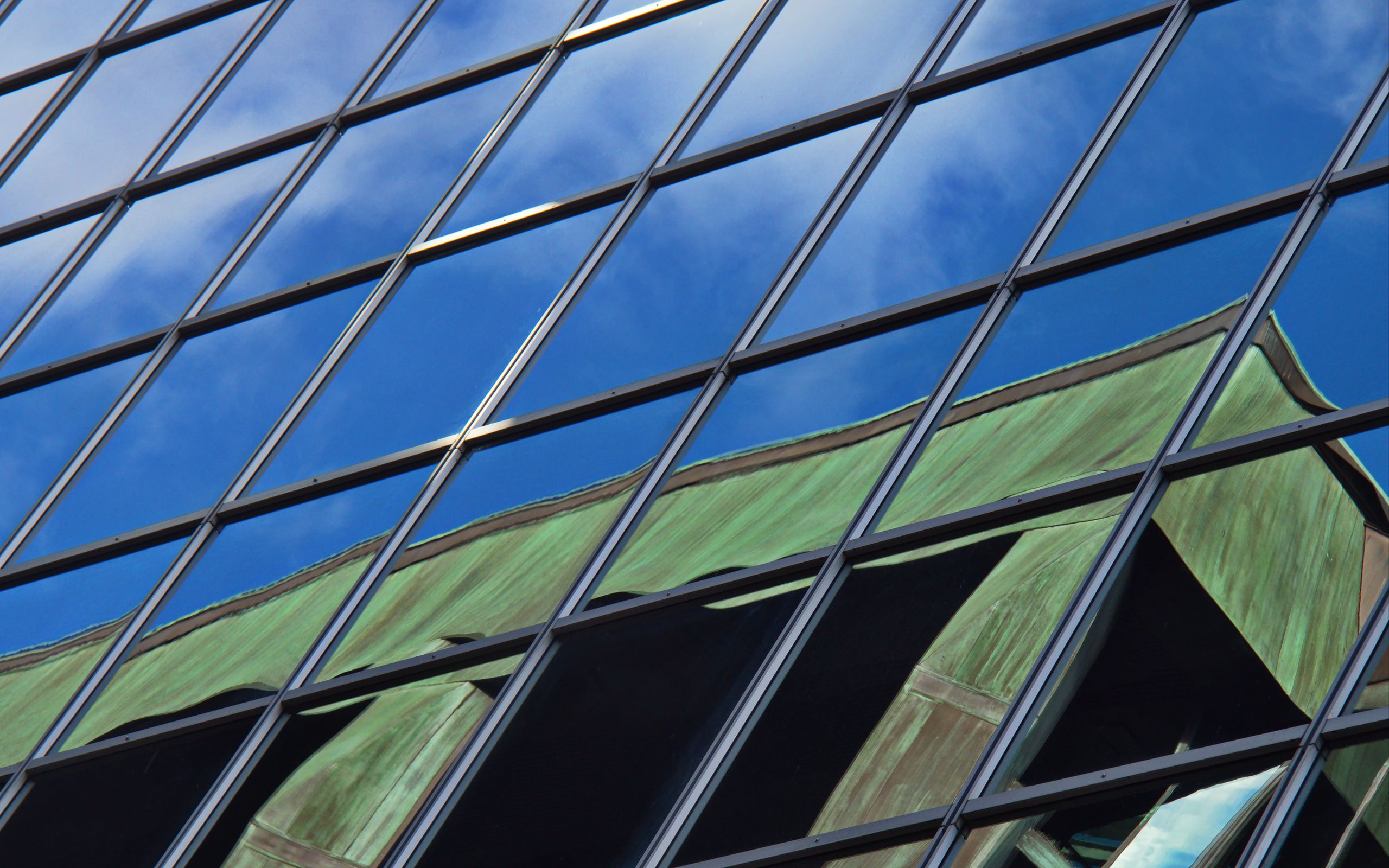 Download wallpaper 2560x1600 building, facade, mirror, reflection, sky ...