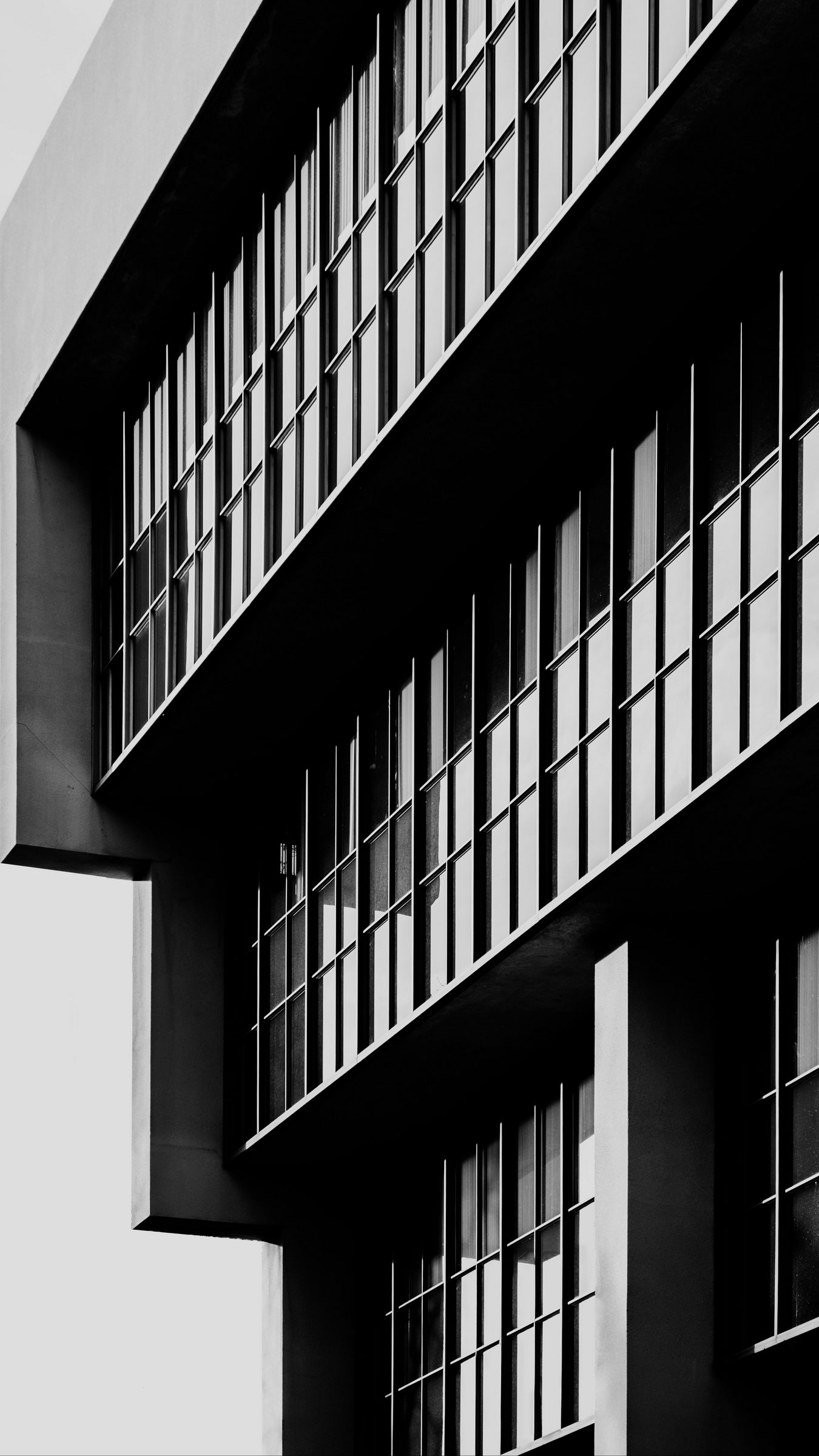 Download wallpaper 1350x2400 building, facade, windows, bw iphone 8+/7 ...