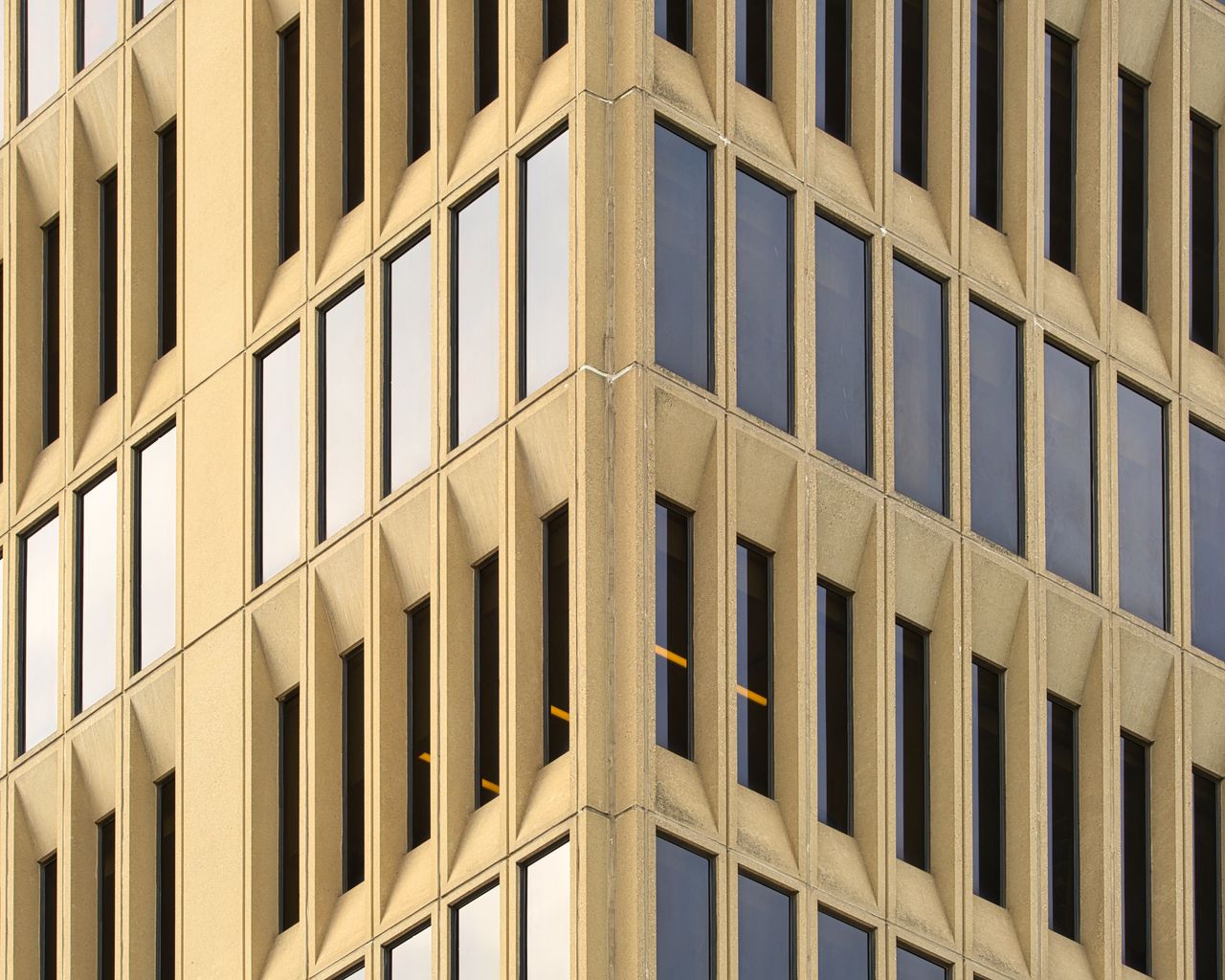 Download wallpaper 1280x1024 building, windows, facade, architecture ...