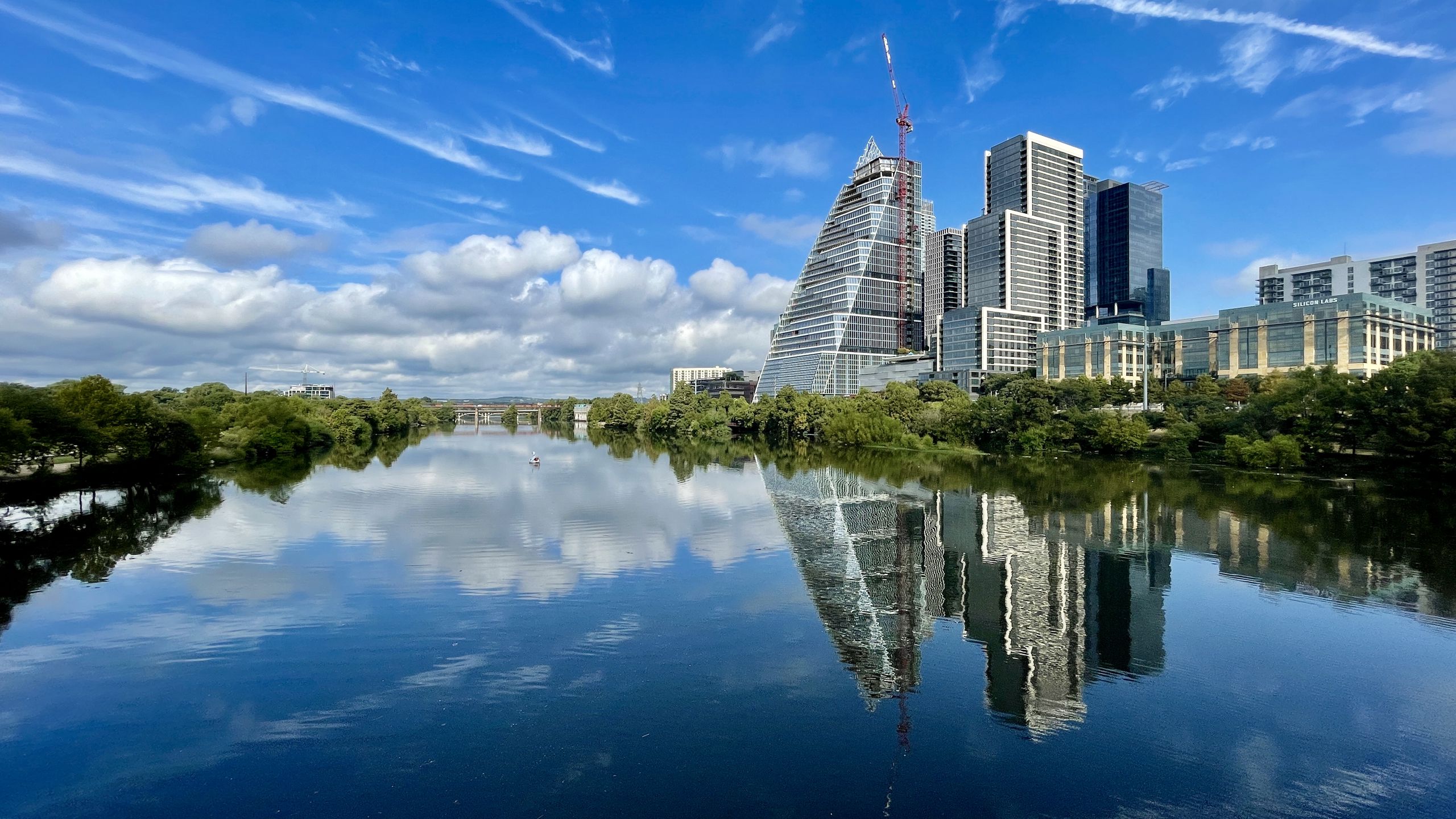 Download wallpaper 2560x1440 buildings, architecture, reflection, water ...