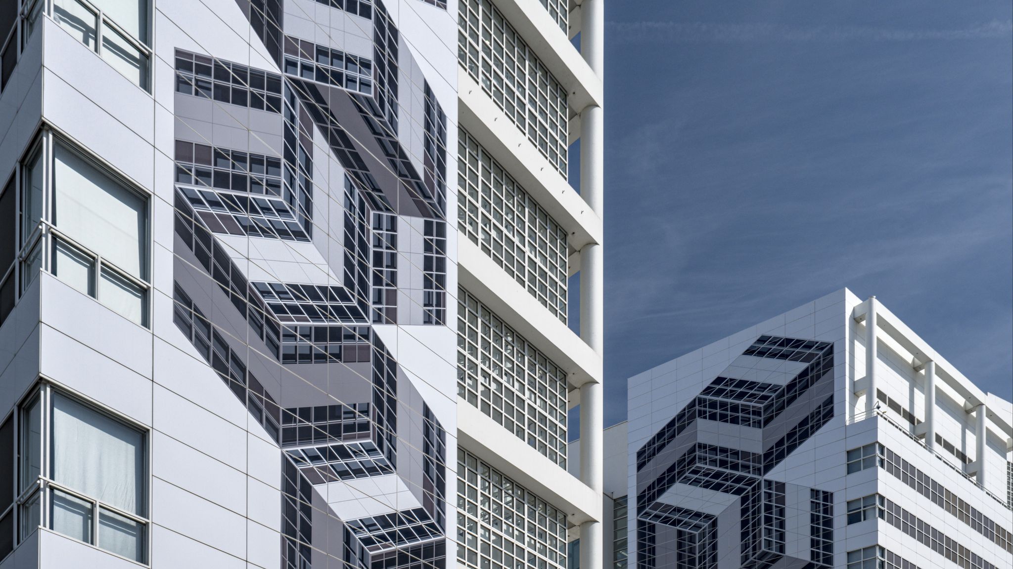 Download wallpaper 2048x1152 buildings, facades, pattern, white ...