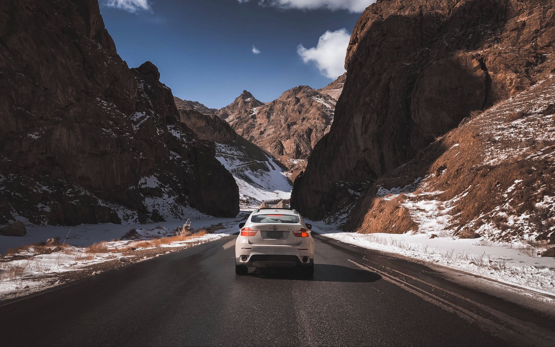 Download wallpaper 1920x1200 car, road, rocks, rear view widescreen 16: ...