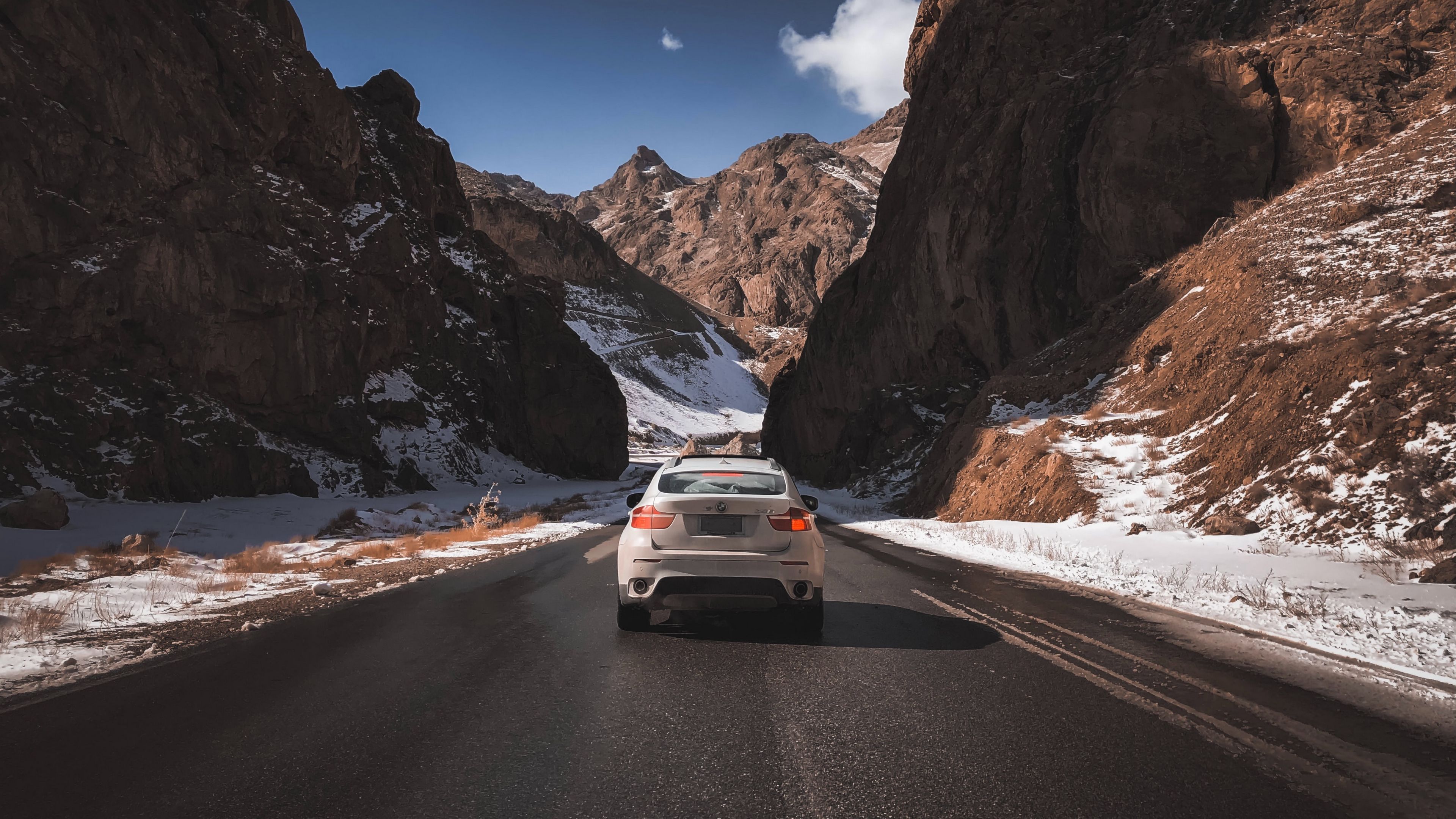 Download wallpaper 3840x2160 car, road, rocks, rear view 4k uhd 16:9 hd ...