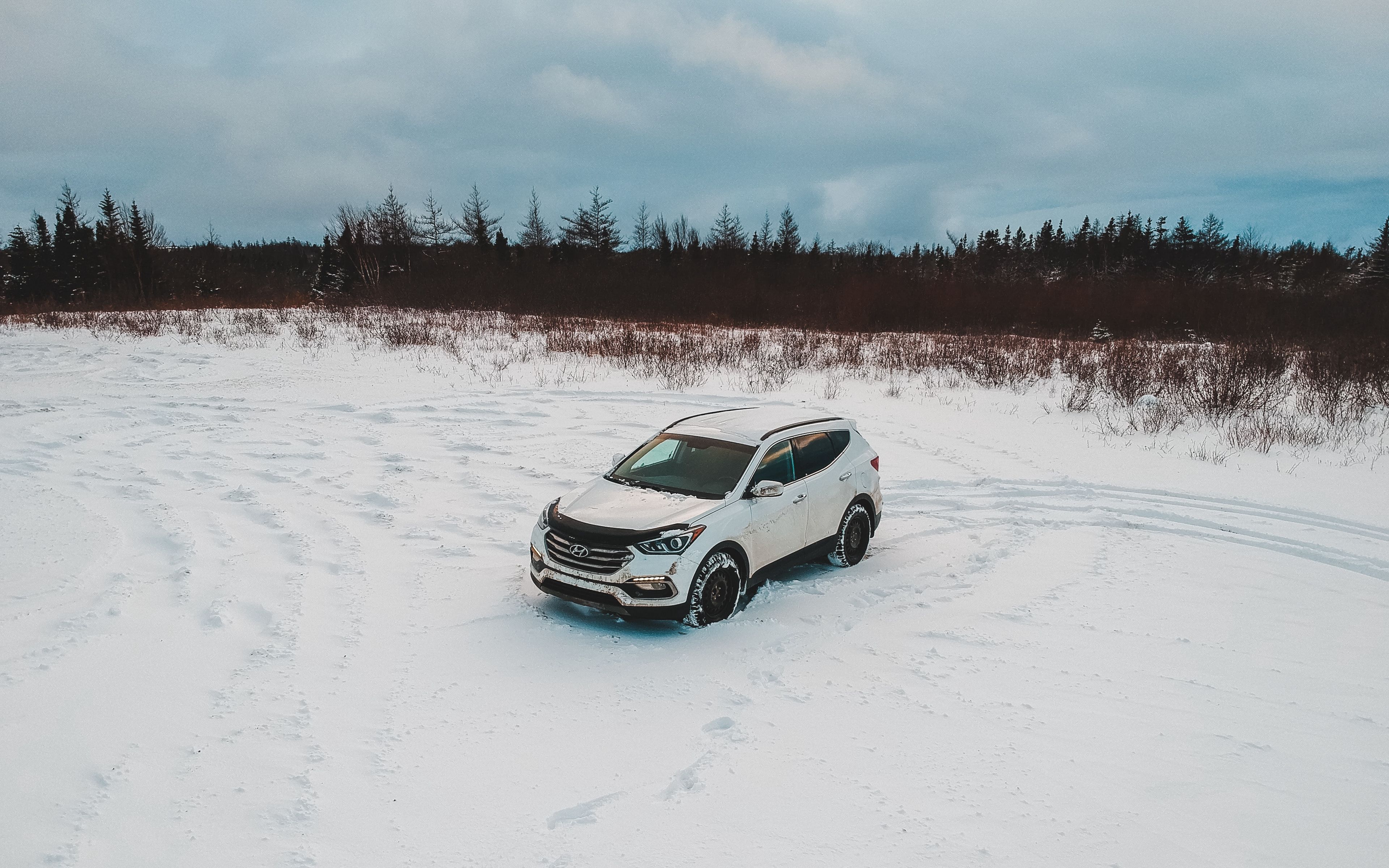 Download wallpaper 3840x2400 car, white, suv, snow, winter 4k ultra hd ...