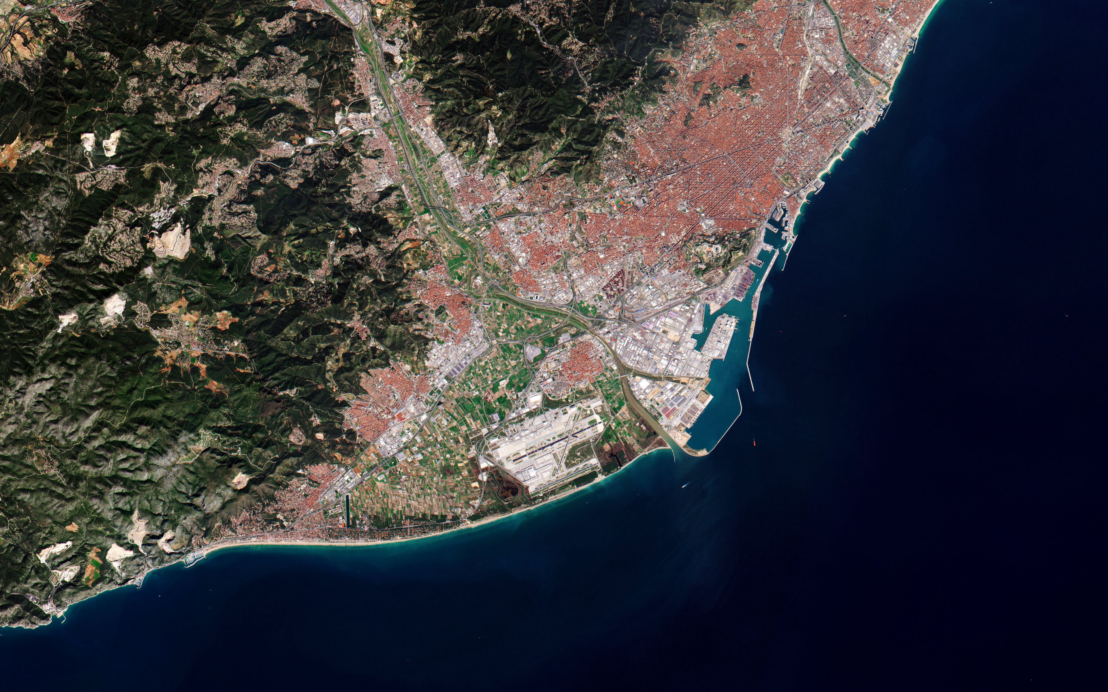 Download wallpaper 3840x2400 coast, relief, water, aerial view 4k ultra ...