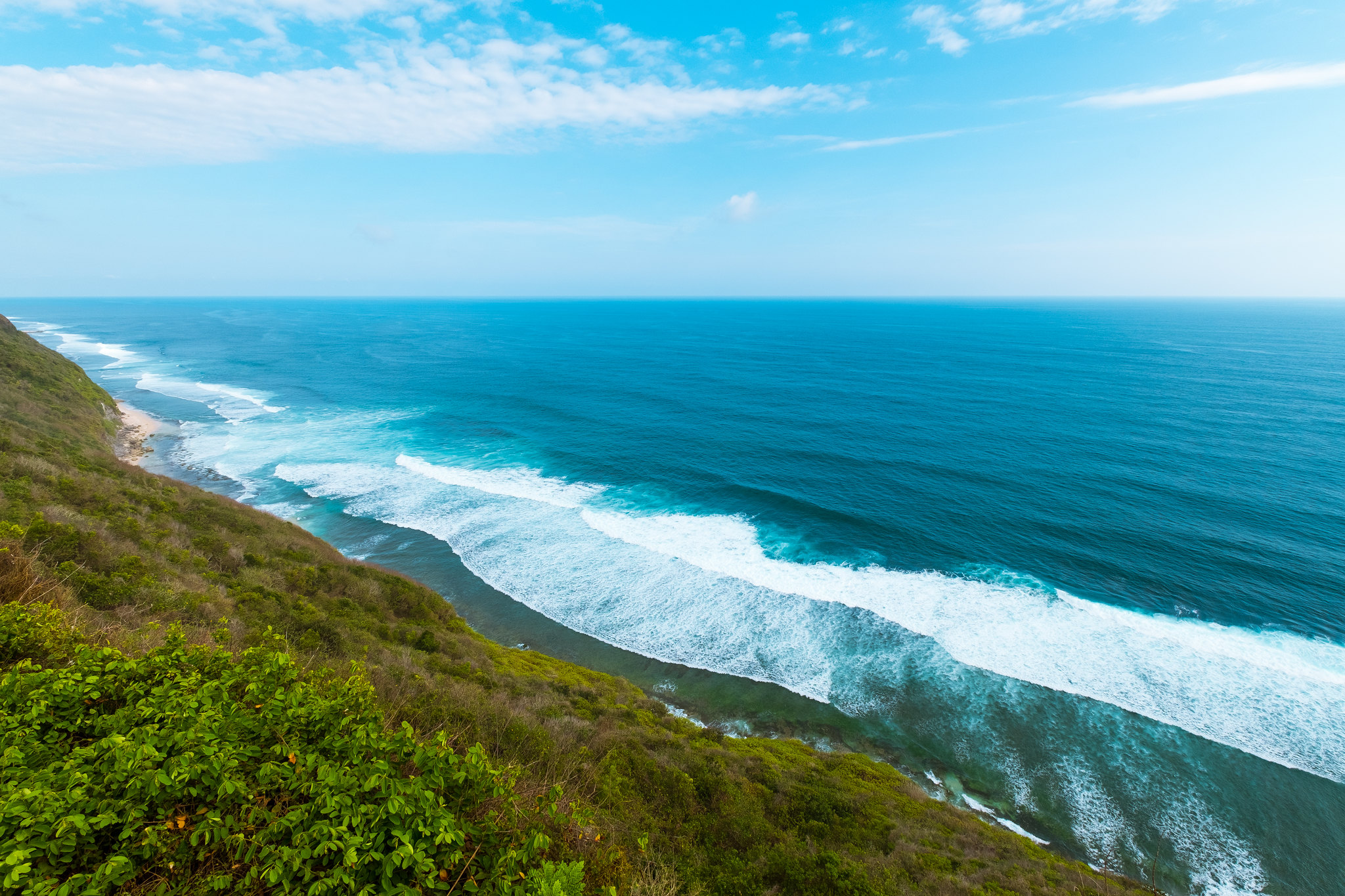 Download wallpaper 2048x1365 coast, sea, slope, horizon hd background