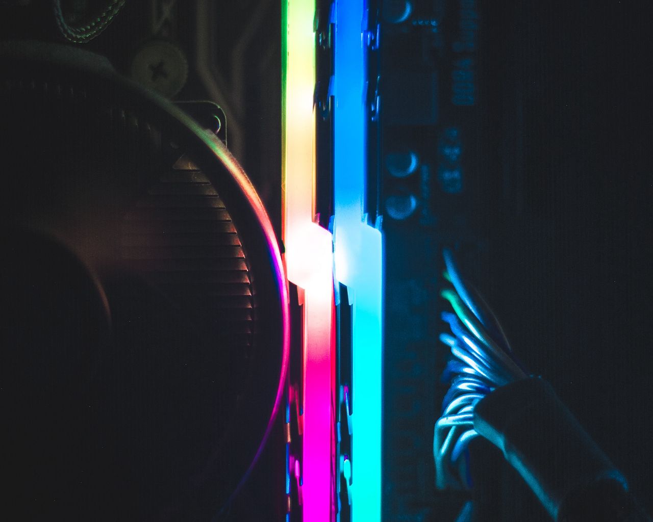 Download wallpaper 1280x1024 computer, neon, backlight, glow, darkness ...