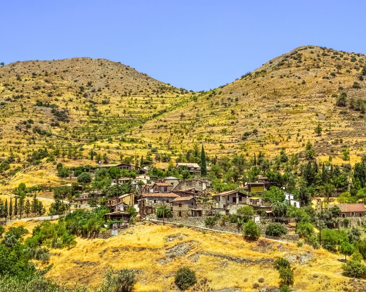 Download wallpaper 1280x1024 cyprus, village, mountains, buildings ...