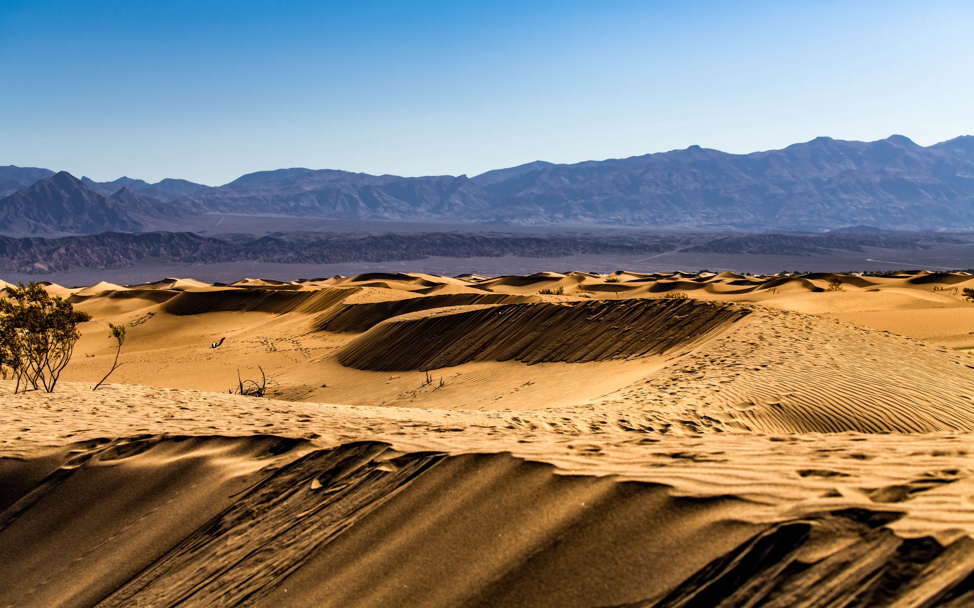 Download wallpaper 3840x2400 desert, sand, rocks, mountains 4k ultra hd ...