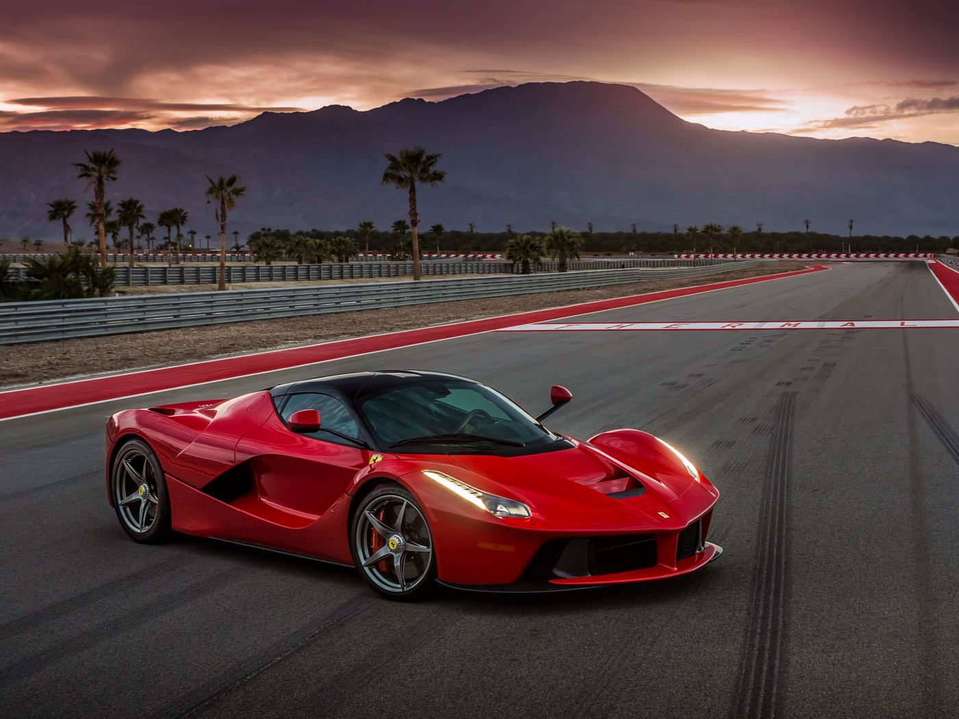 Download wallpaper 1400x1050 ferrari, laferrari, red, side view ...