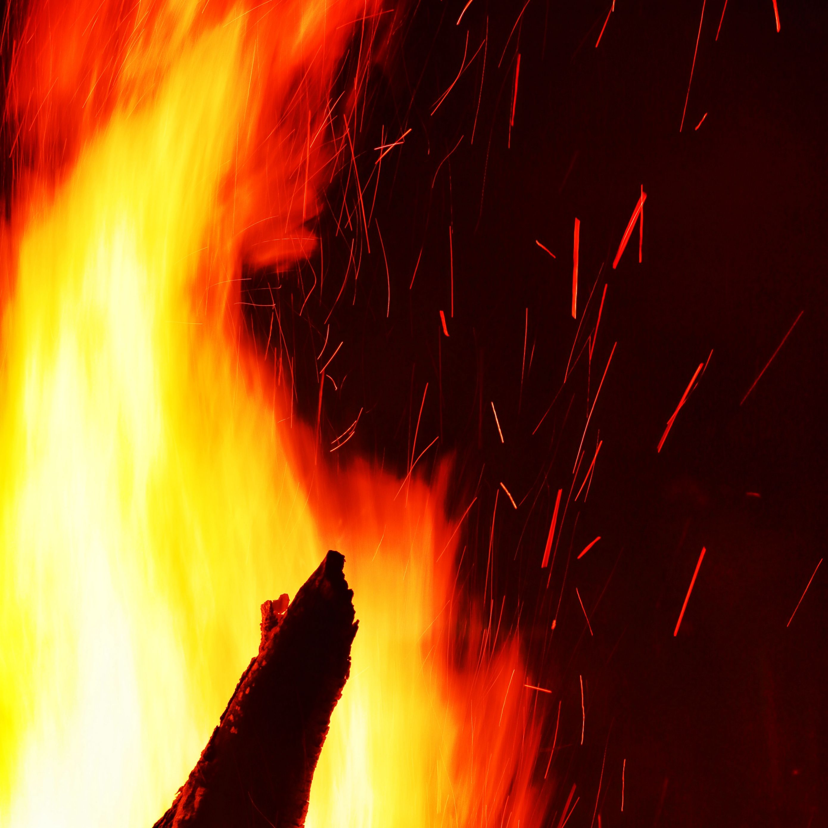 Download wallpaper 2780x2780 fire, sparks, flame, log, dark ipad air ...