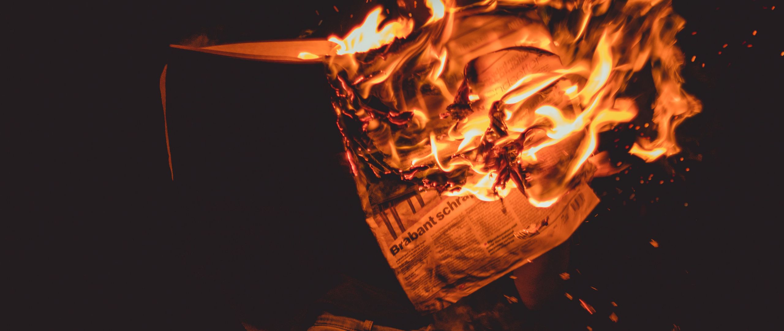 Download wallpaper 2560x1080 fire, sparks, newspaper, dark dual wide ...