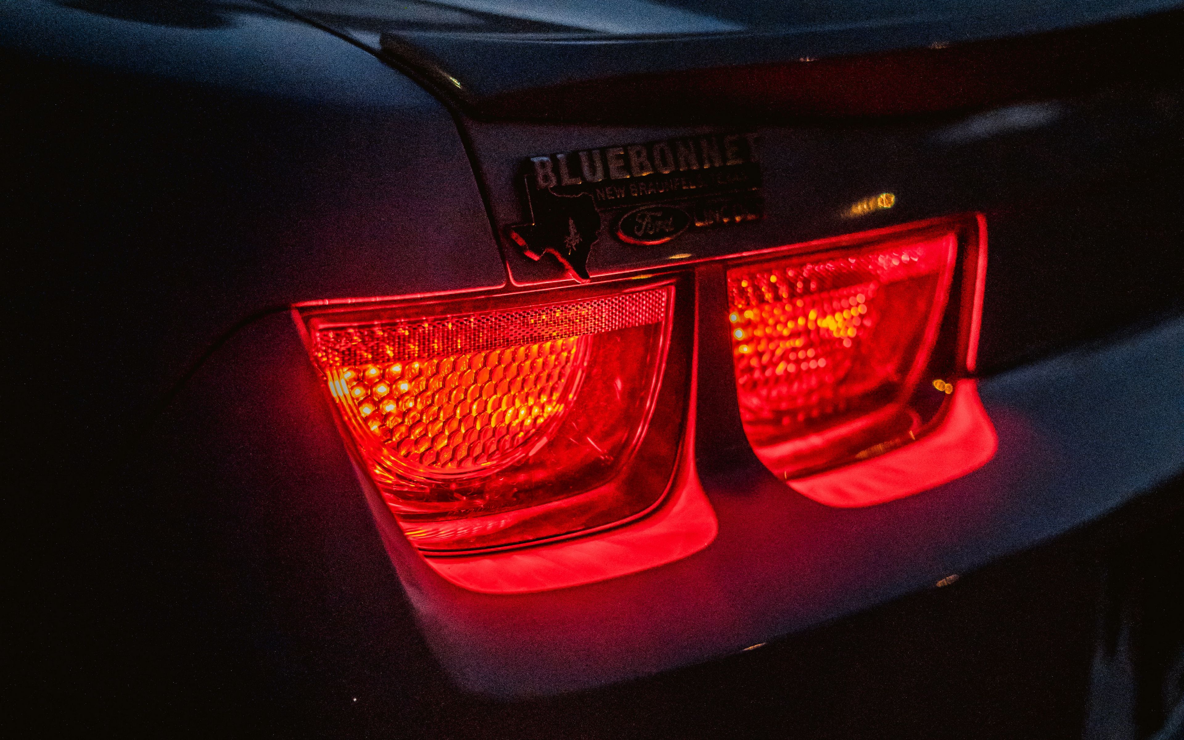 Download wallpaper 3840x2400 ford, car, lights, backlight, red 4k ultra ...