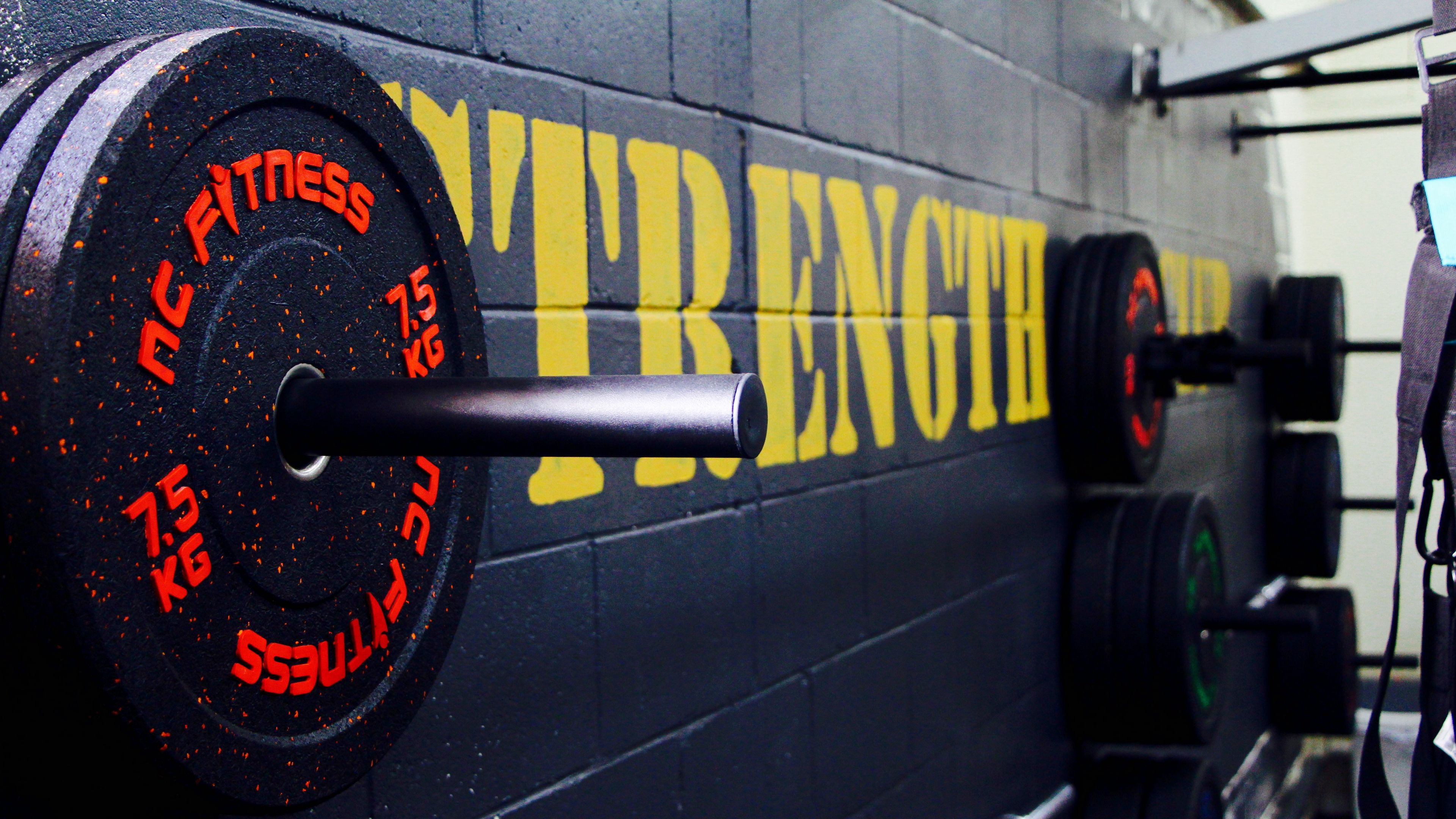 Download wallpaper 3840x2160 gym, disks, weight, bodybuilding 4k uhd 16 ...