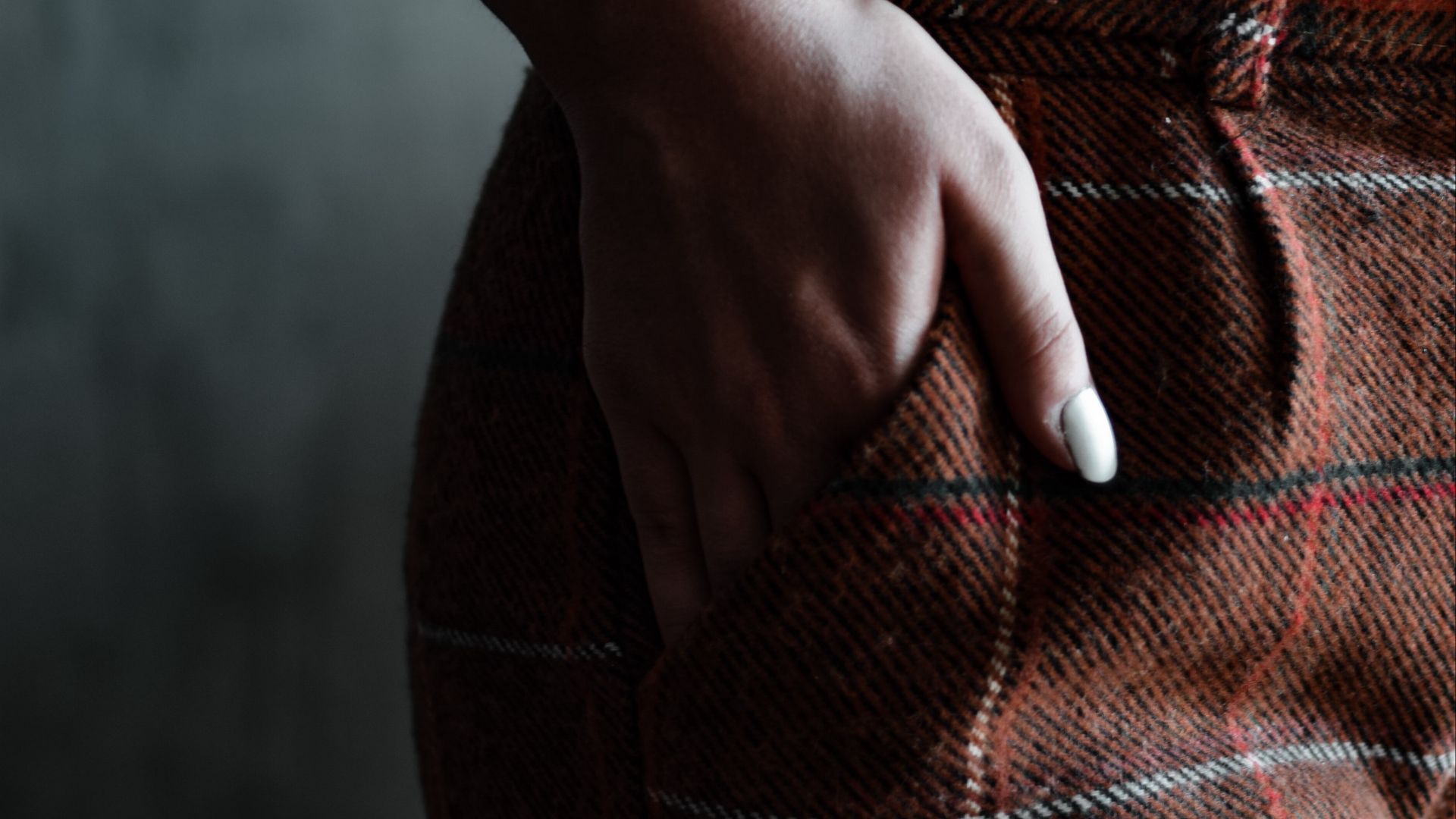 Download wallpaper 1920x1080 hand, pocket, girl, style full hd, hdtv ...