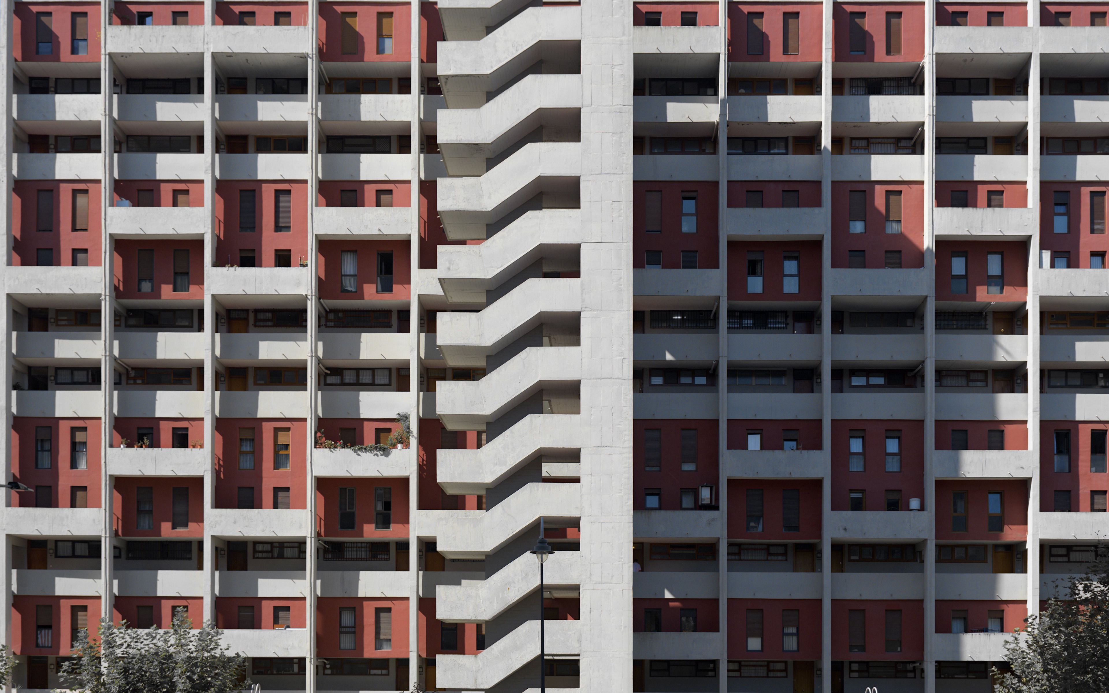 Download wallpaper 3840x2400 house, building, architecture, geometry ...