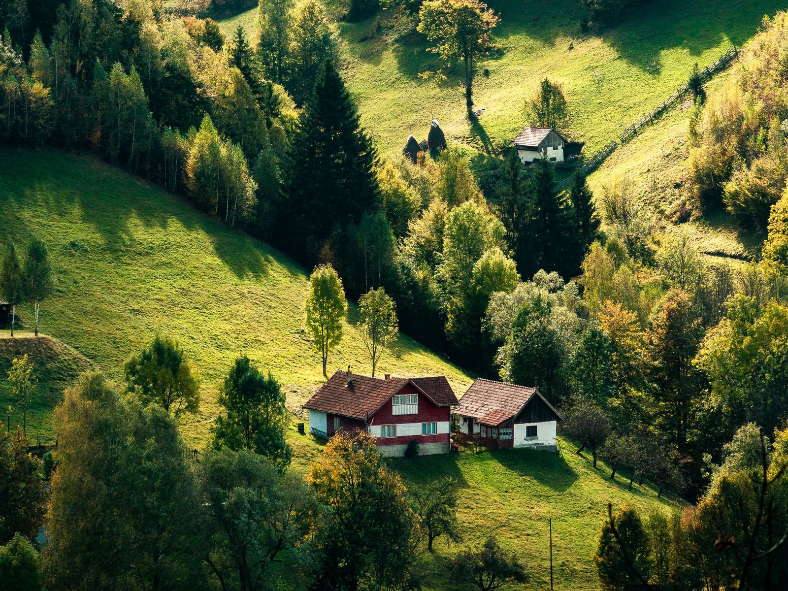 Download Wallpaper 1600x1200 House Forest Village Trees Hills Download Wallpaper 1600x1200 House Forest Village Trees Hills