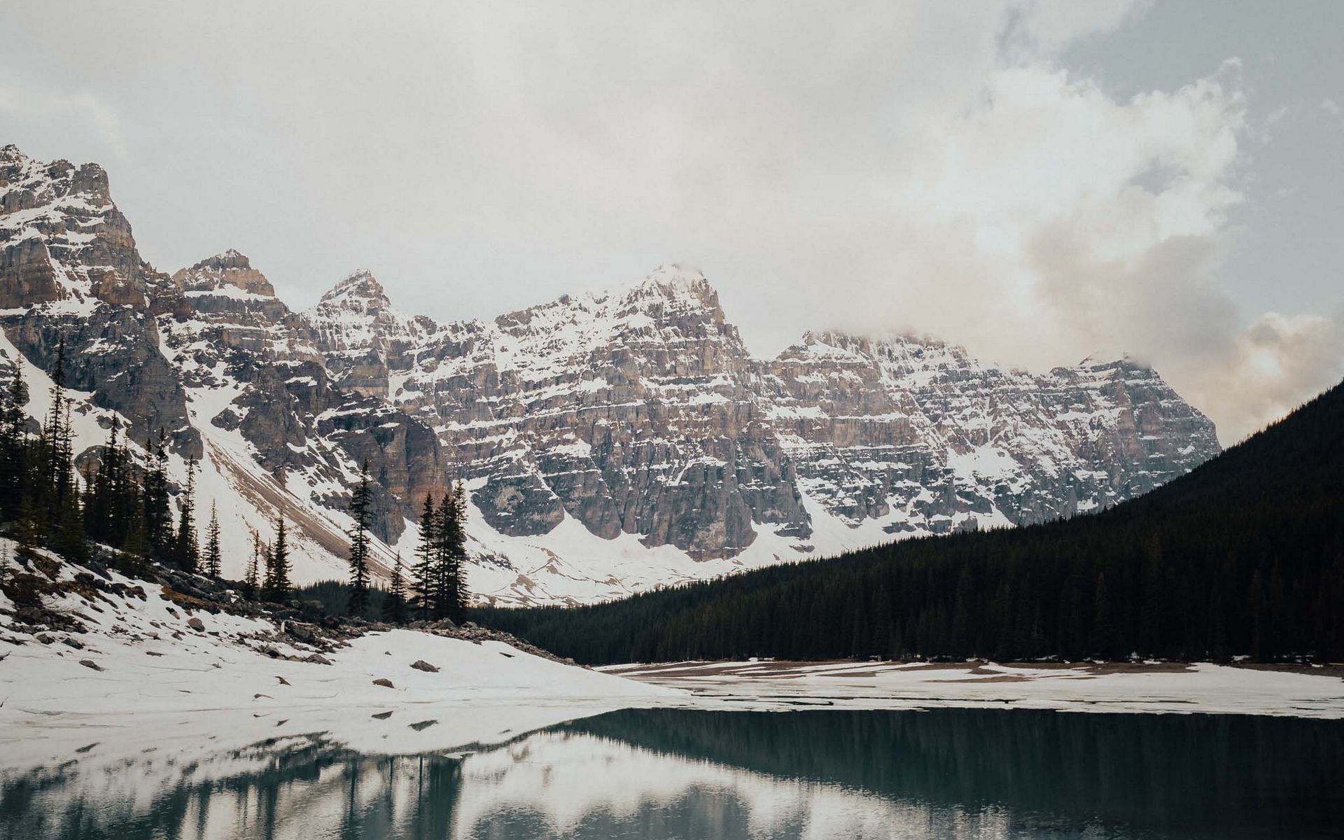 Download wallpaper 1920x1200 lake, stones, mountains, snow, snowy ...