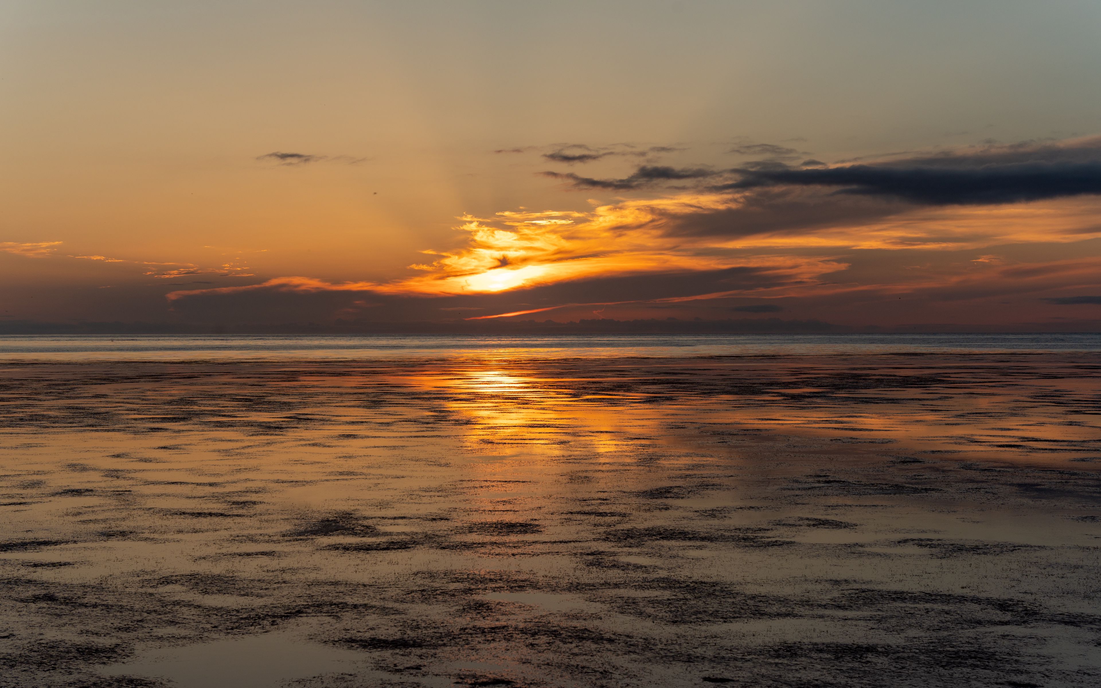 Download wallpaper 3840x2400 lake, water, glare, sunset, nature 4k ...