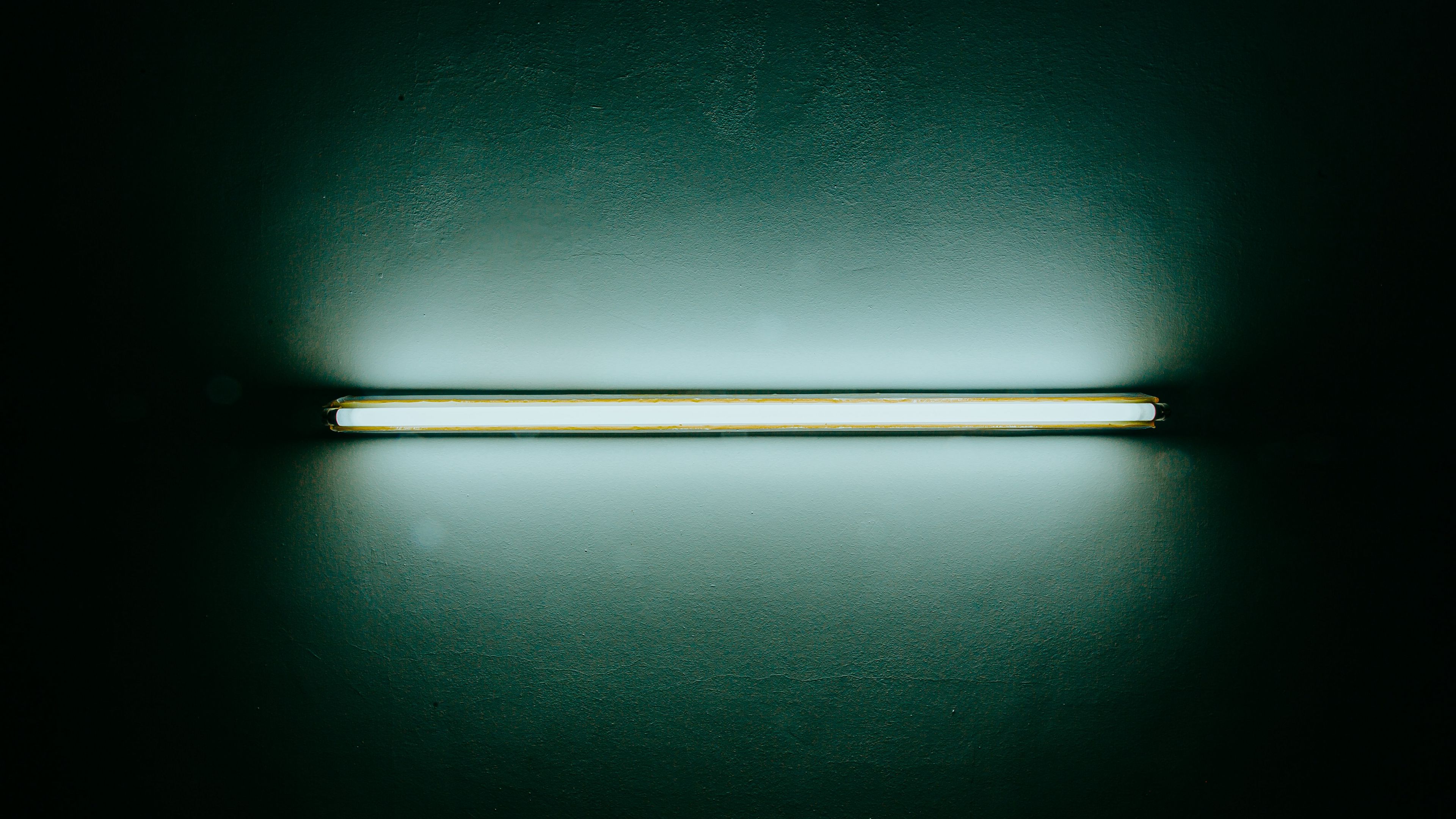 Download wallpaper 3840x2160 lamp, light, glow, wall 4k uhd 16:9 hd ...