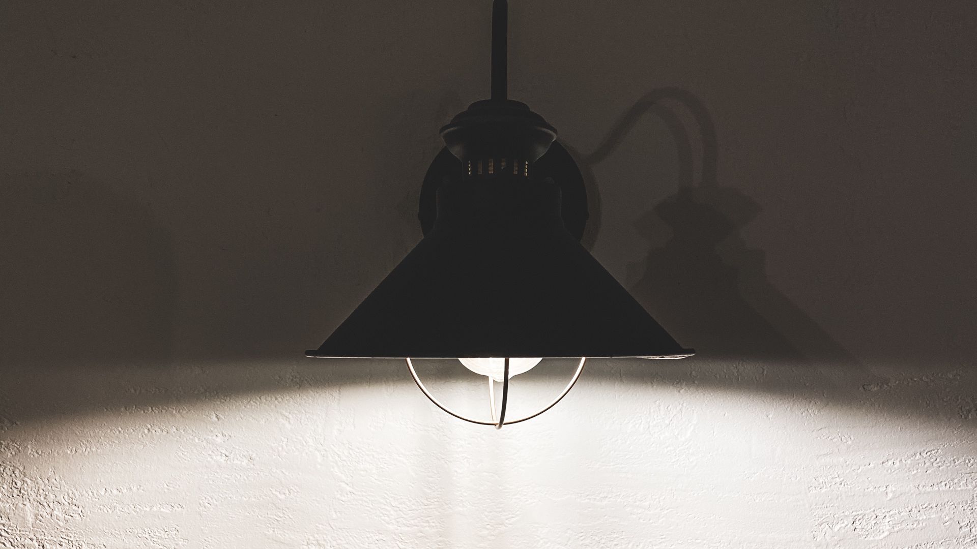 Download wallpaper 1920x1080 lantern, lamp, glow, wall, texture full hd ...