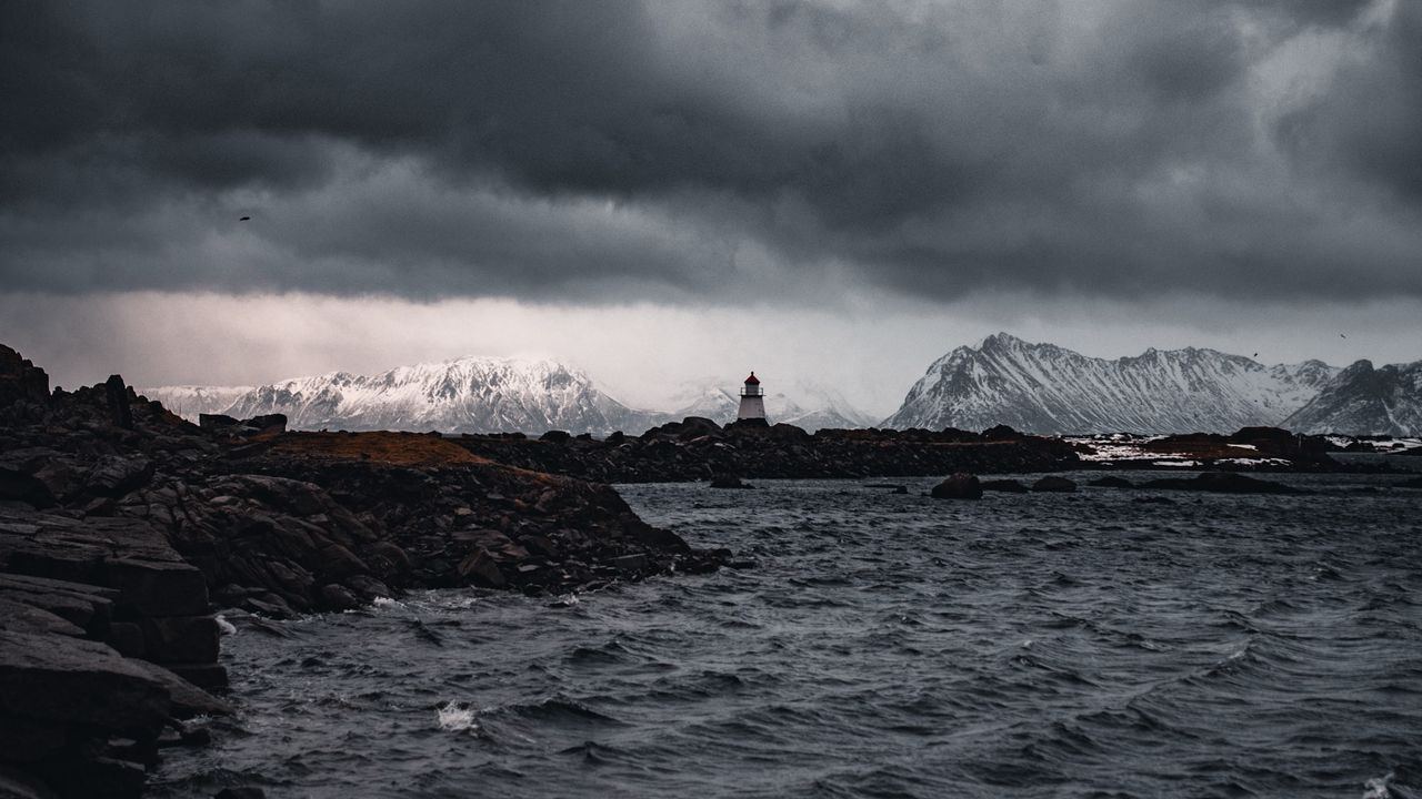 Wallpaper lighthouse, rocks, water, mountains hd, picture, image