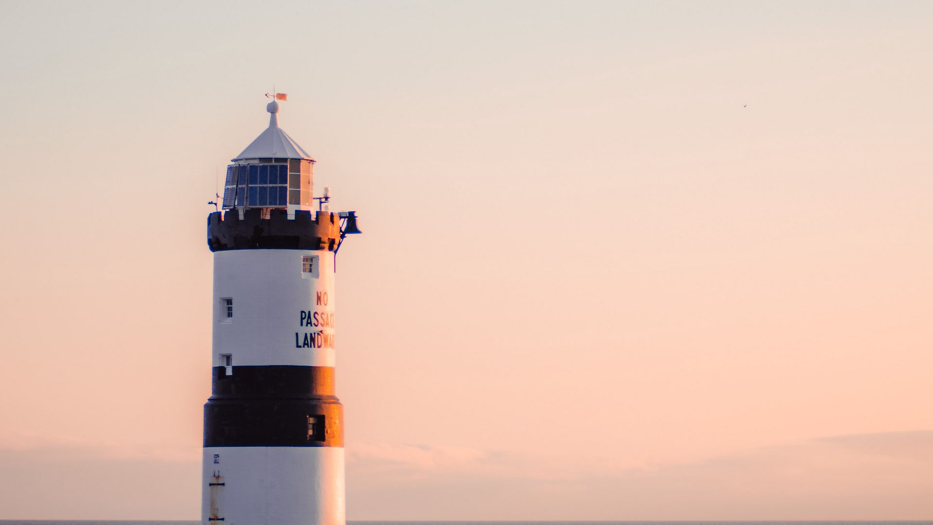 Download wallpaper 1920x1080 lighthouse, water, horizon, glare full hd ...