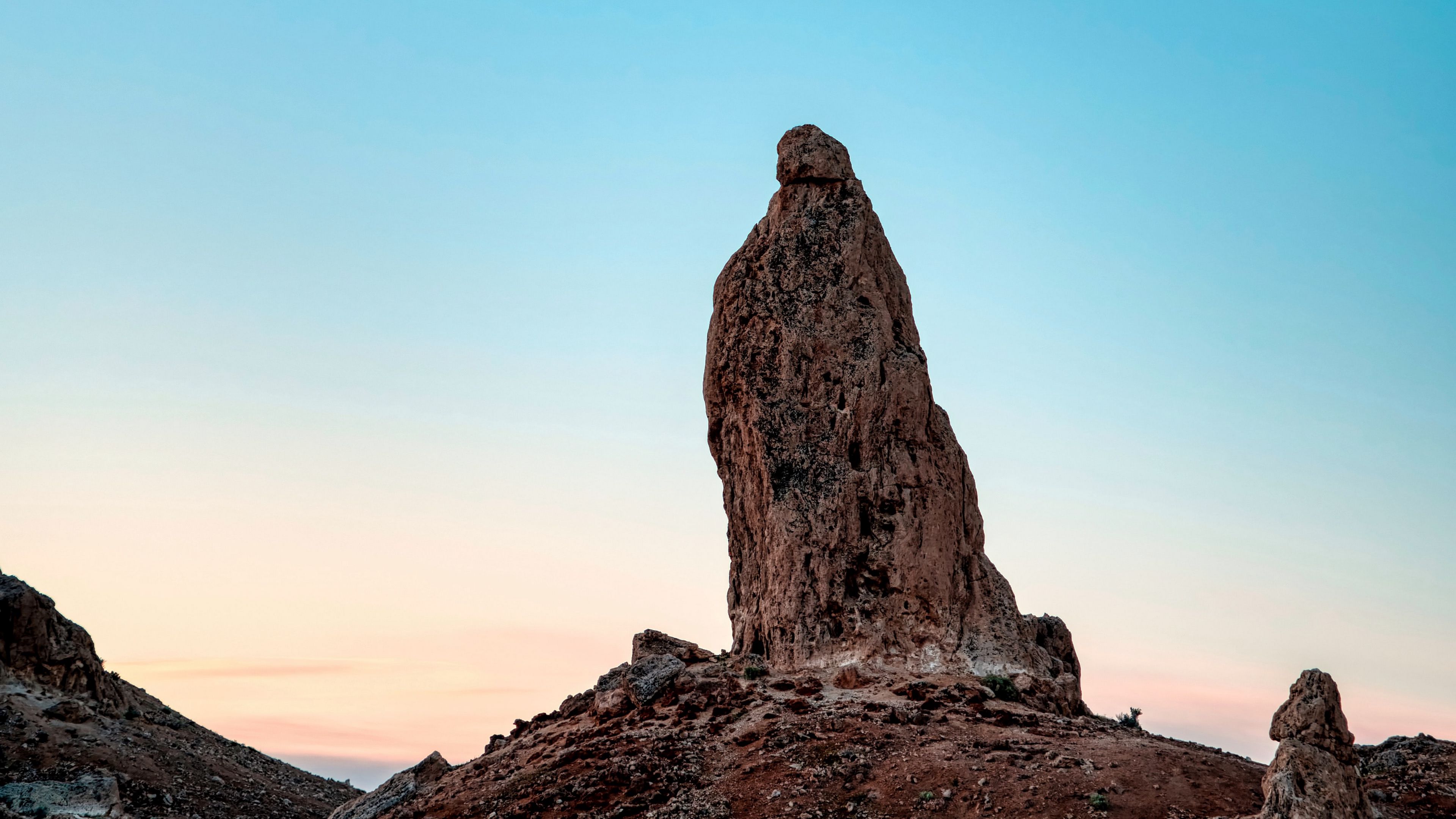 Download wallpaper 3840x2160 month, rocks, stones, evening 4k uhd 16:9 ...