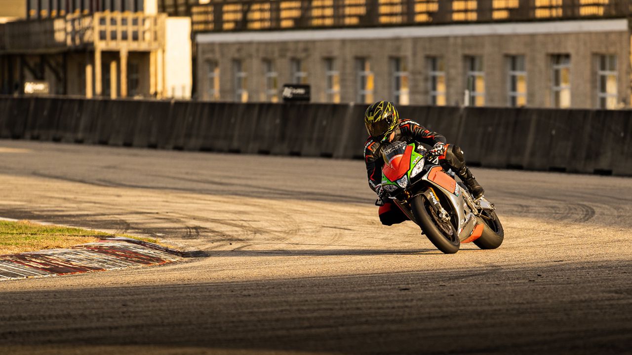 Wallpaper motorcycle, bike, motorcyclist, race, track hd, picture, image