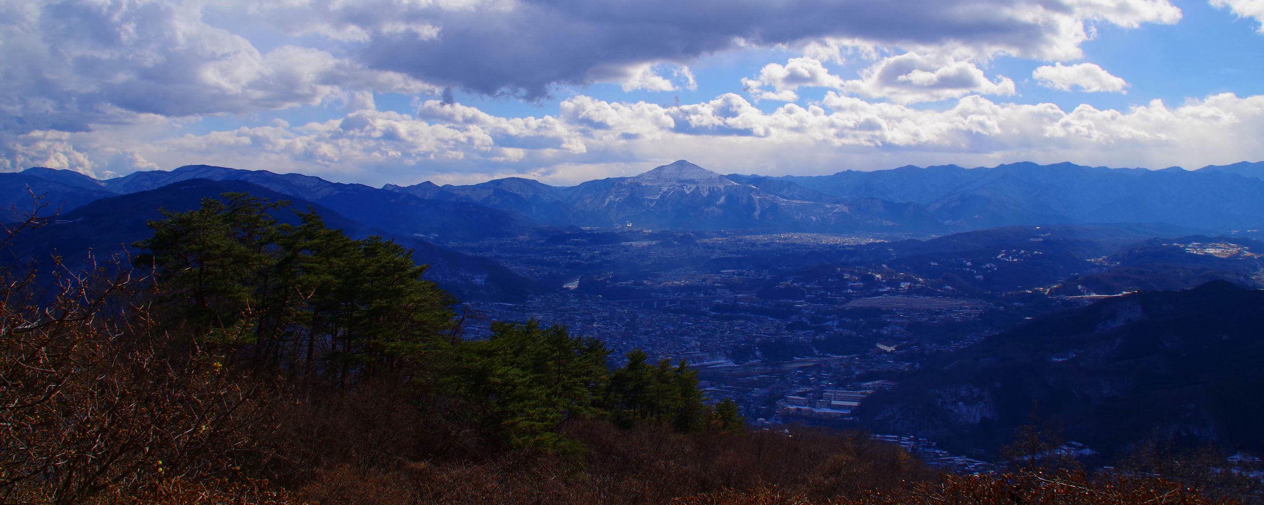 Download wallpaper 2560x1024 mountains, clouds, aerial view, fog, sky ...