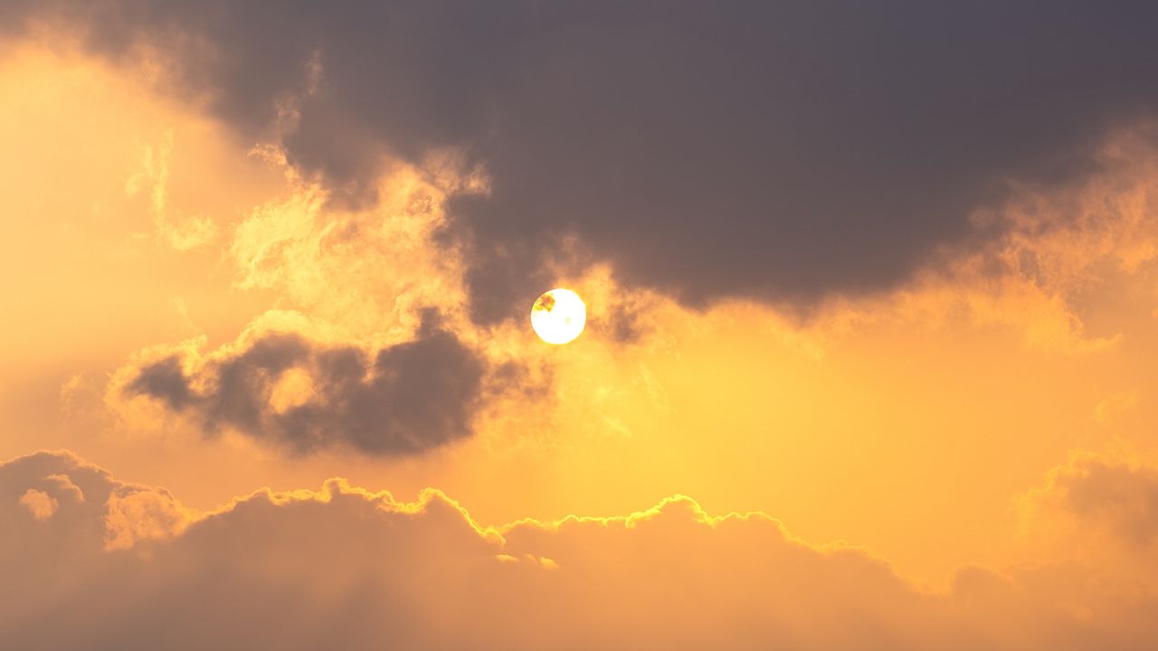 Wallpaper mountains, fog, sun, sea, horizon hd, picture, image