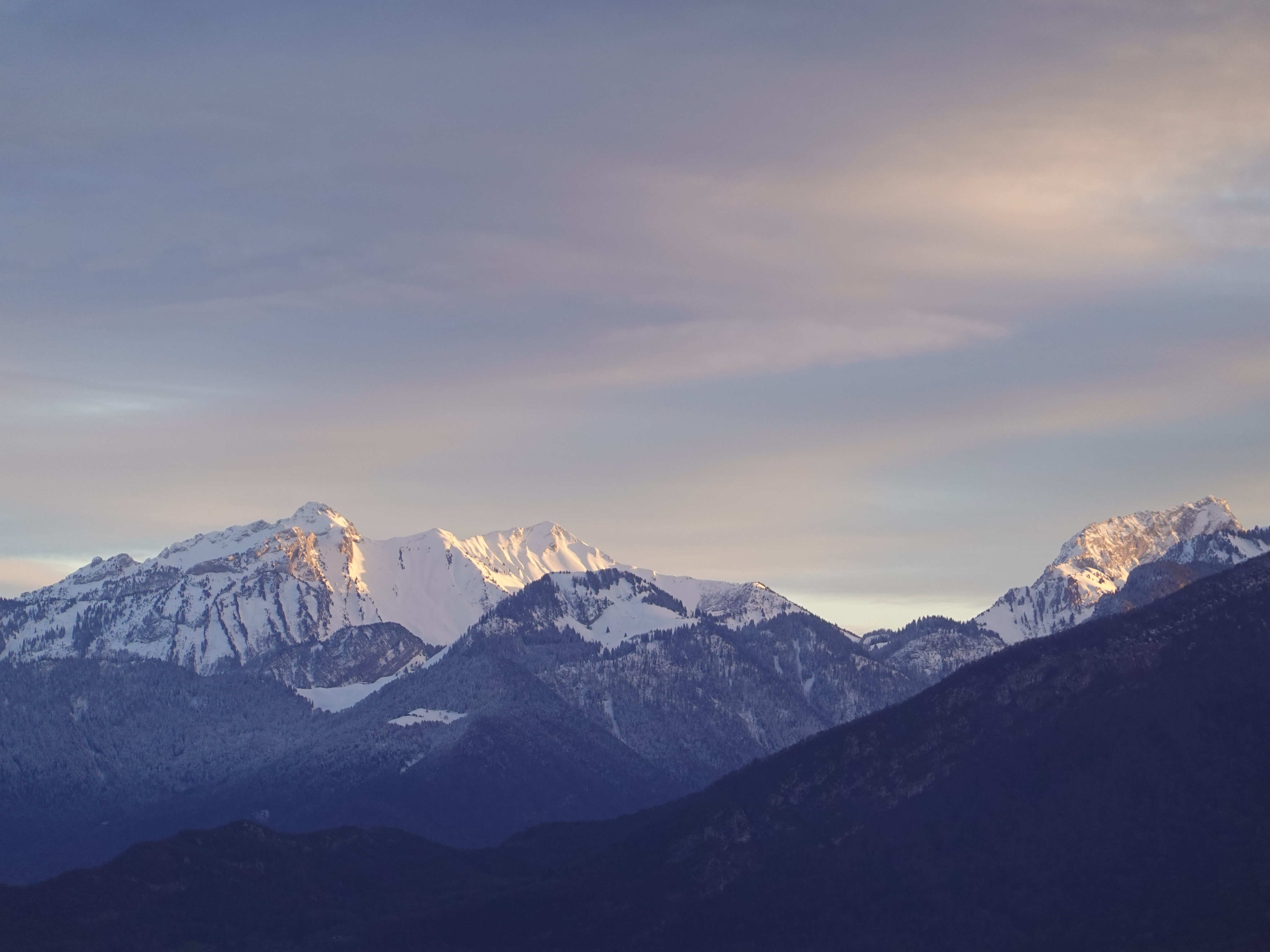 Download wallpaper 4096x3072 mountains, peaks, dusk, landscape, nature ...