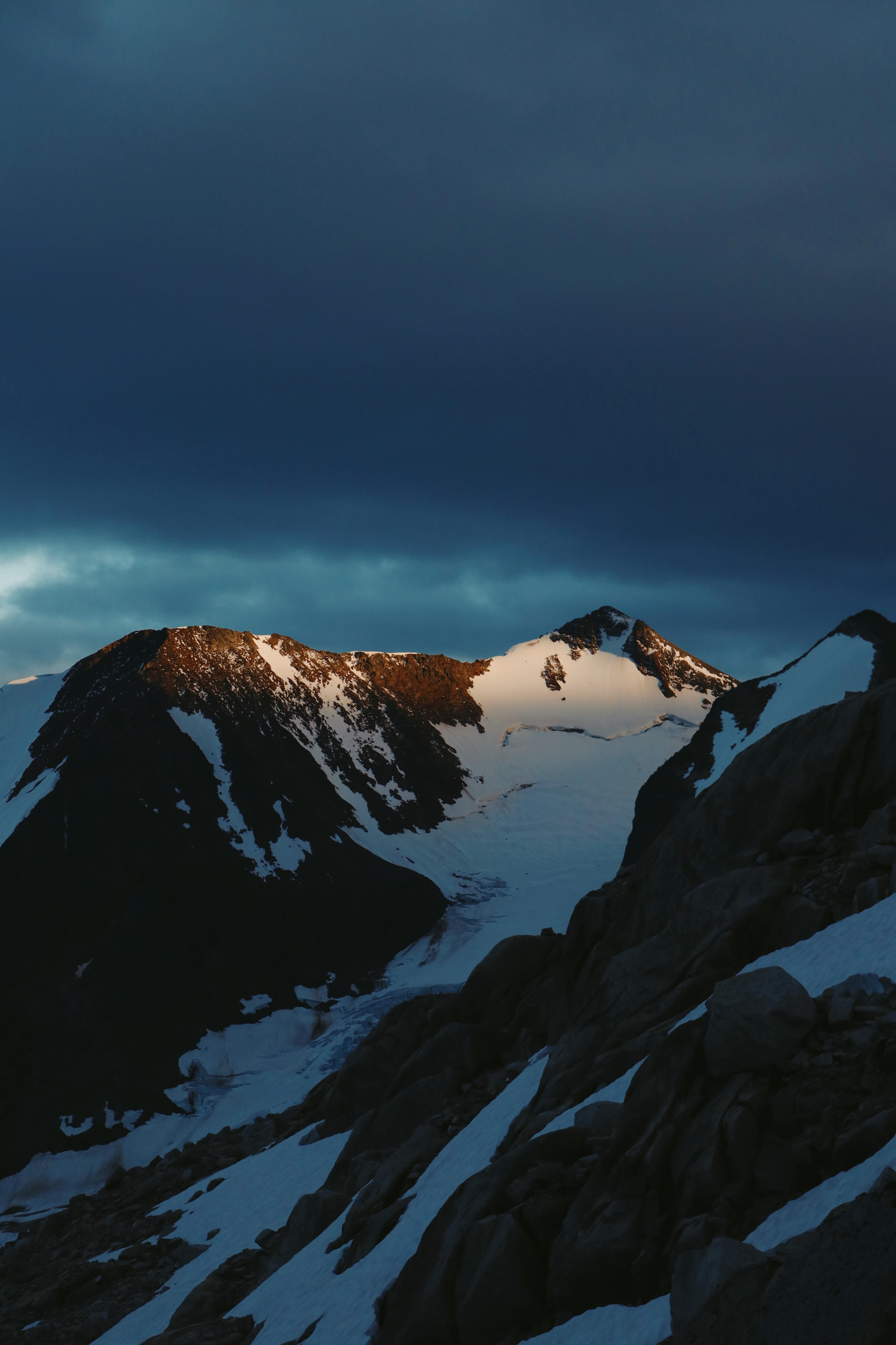 Download wallpaper 4000x6000 mountains, rocks, snow, snowy, sky, stones ...