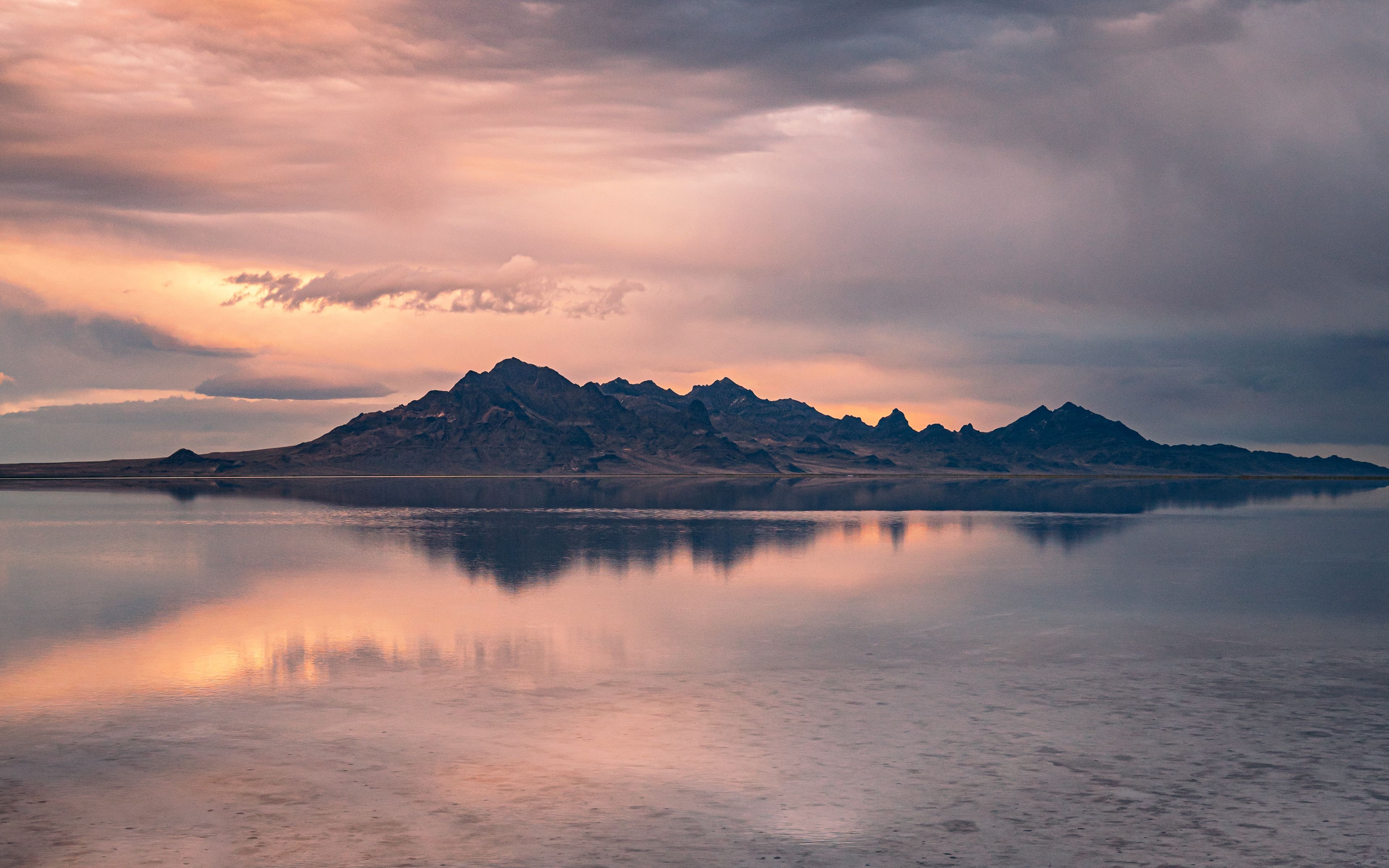 Download wallpaper 3840x2400 mountains, shore, water, landscape, dusk ...