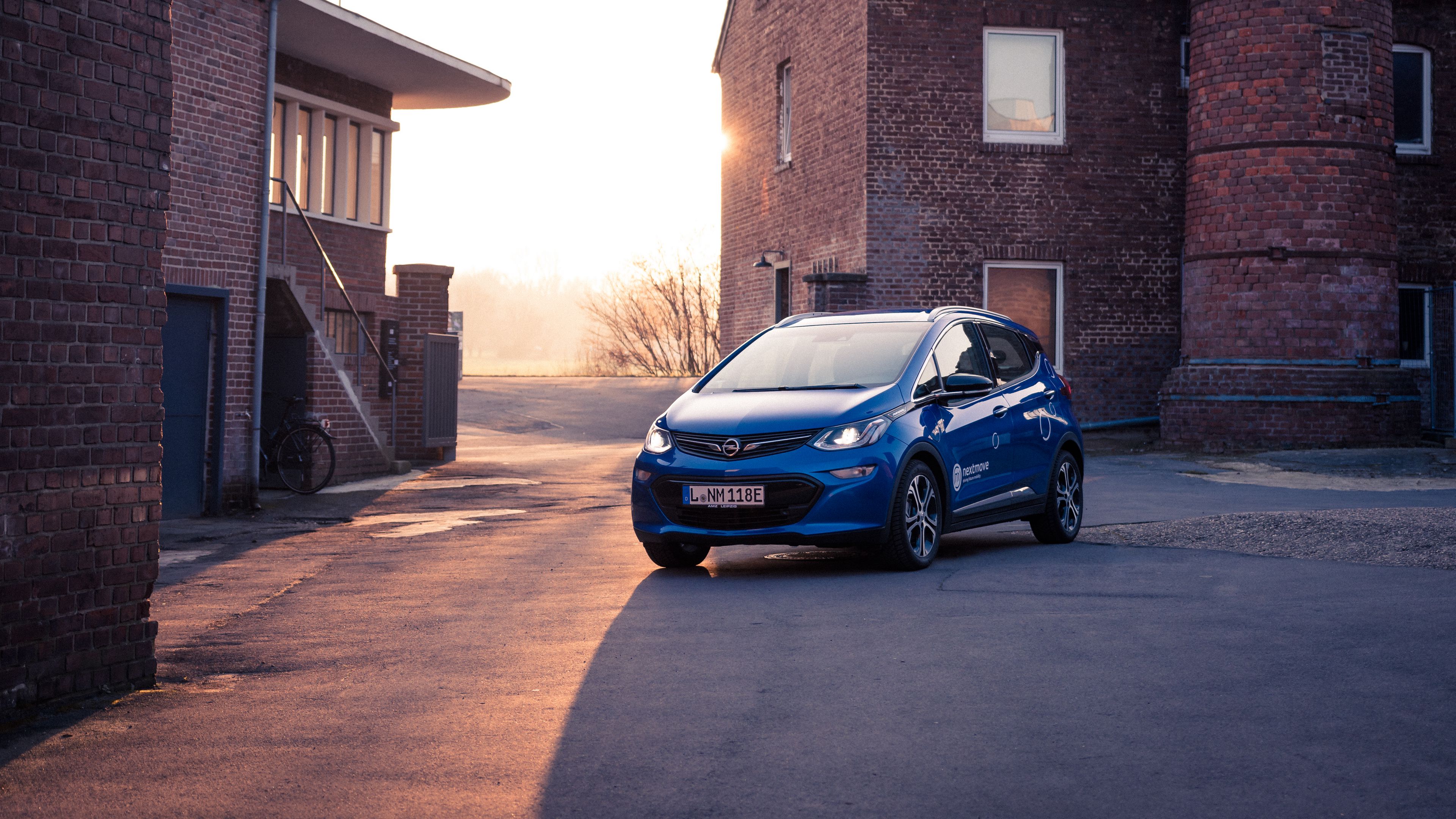 Download wallpaper 3840x2160 opel ampera, opel, car, blue 4k uhd 16:9 ...