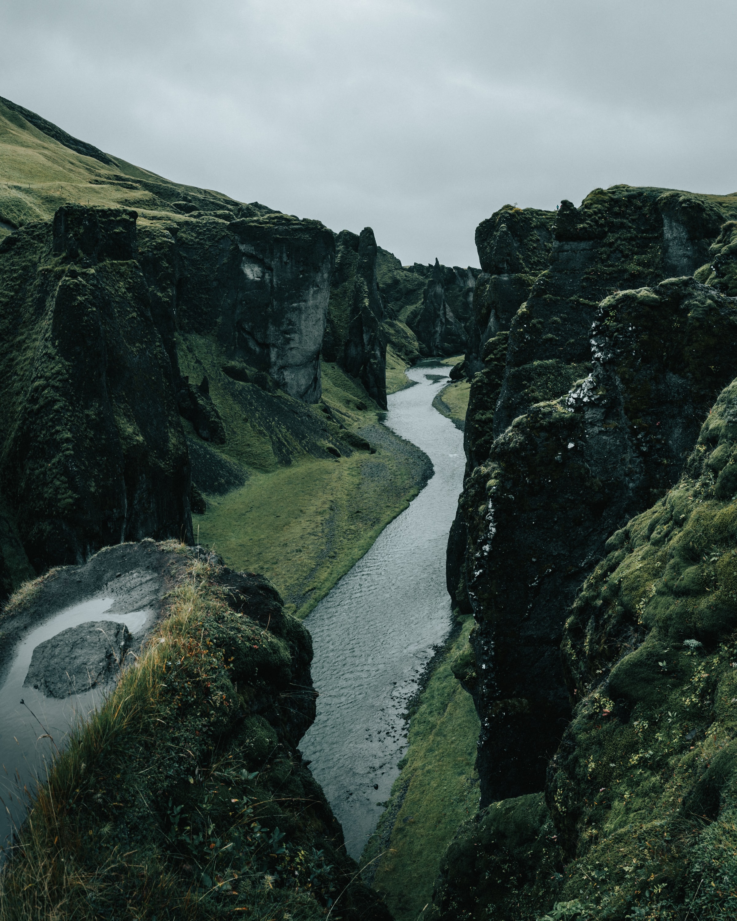 Download wallpaper 2400x3000 river, rocks, cliff, grass, winding hd ...