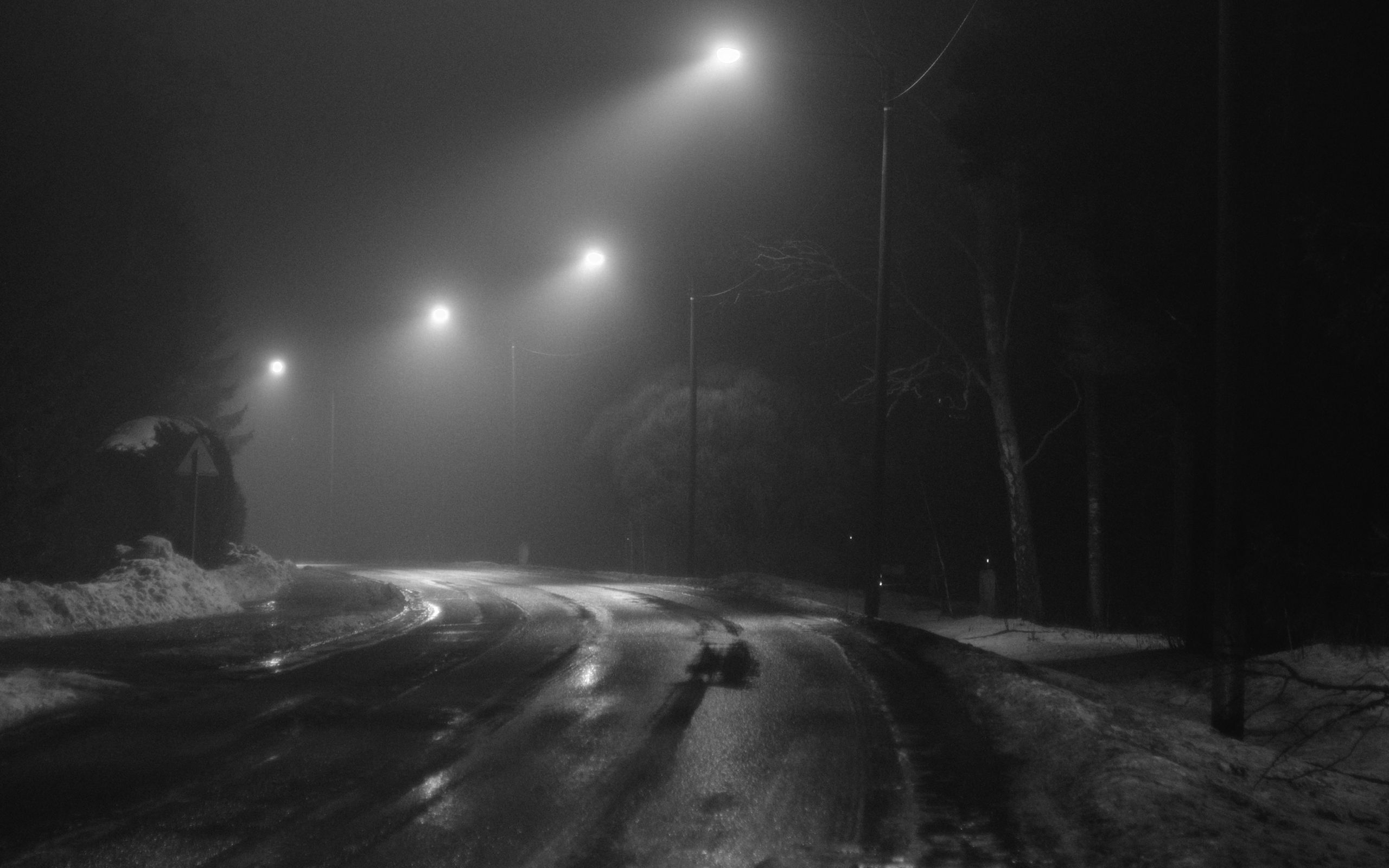 Download wallpaper 2560x1600 road, streetlights, night, snow, bw, dark ...
