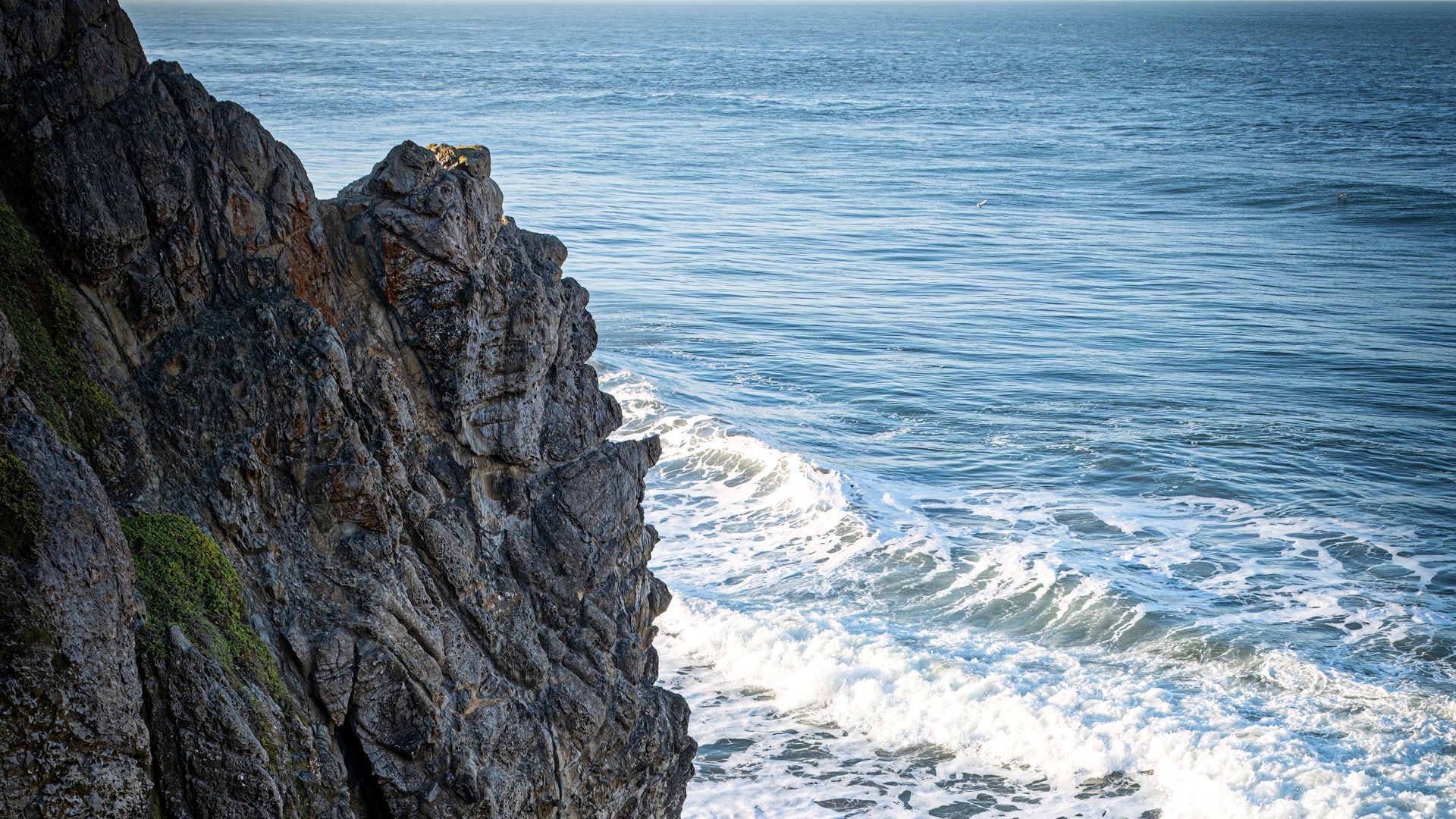 Download wallpaper 1920x1080 rock, cliff, coast, sea, waves full hd ...