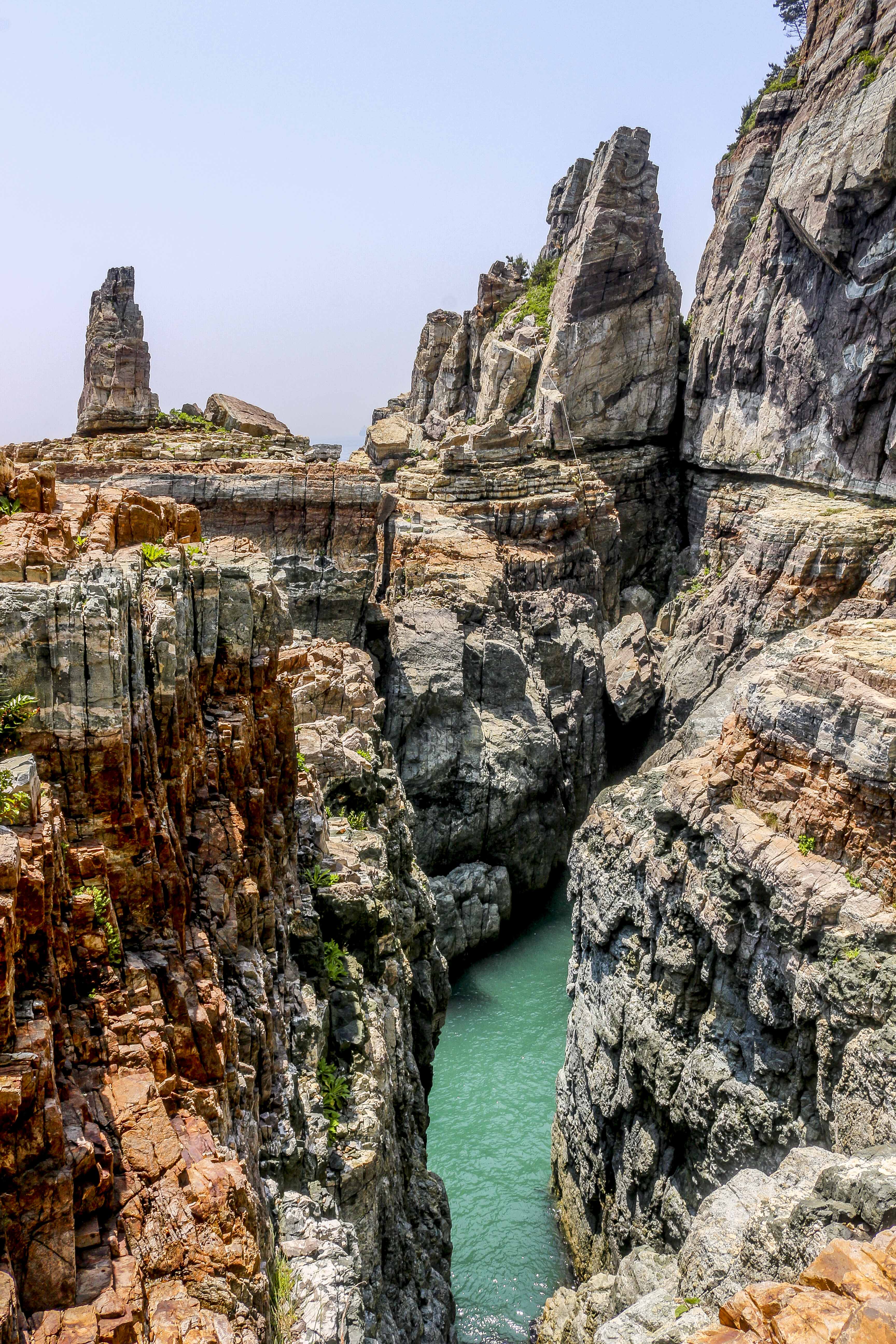 Download wallpaper 3456x5184 rocks, gorge, river hd background