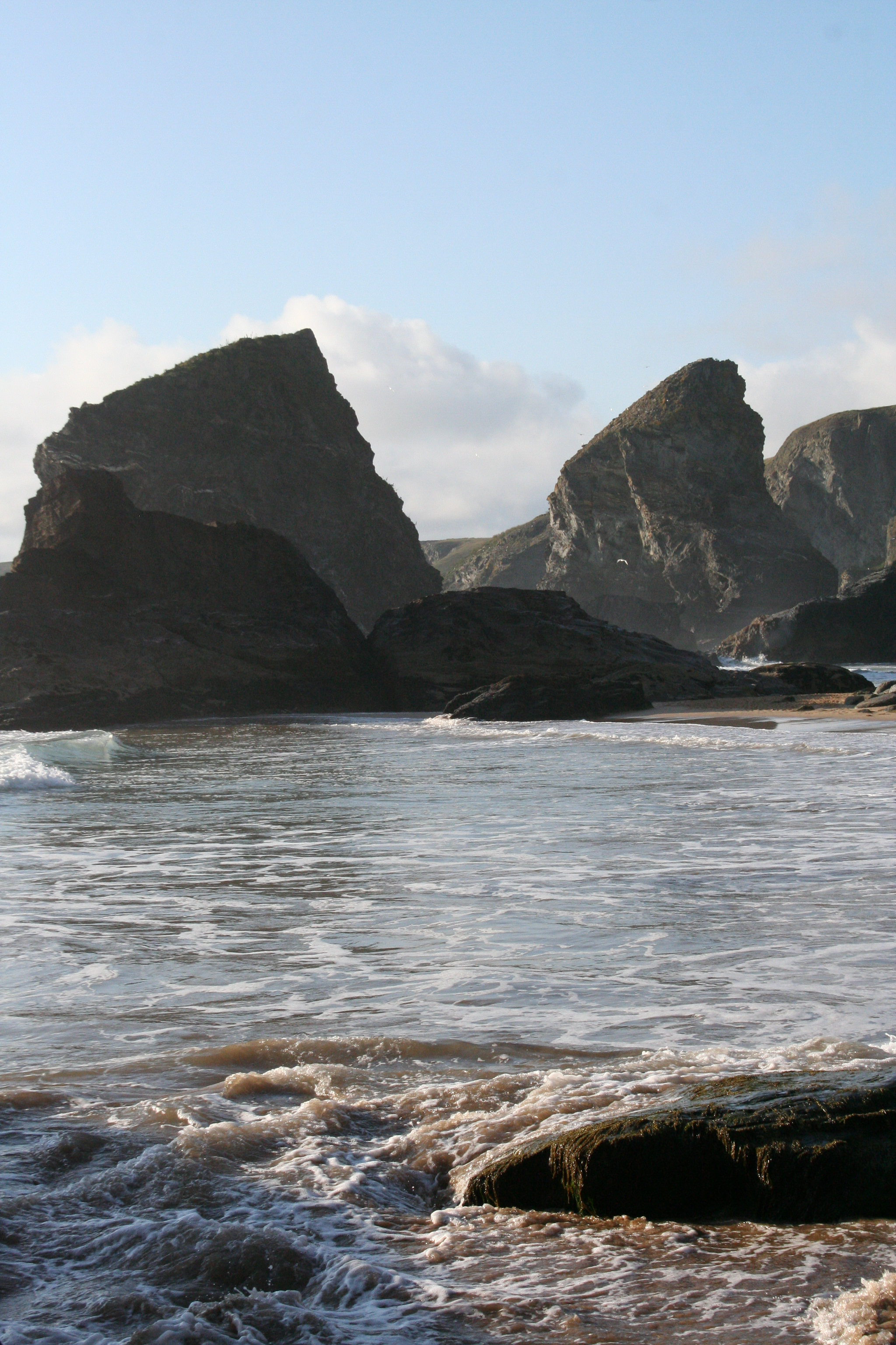 Download wallpaper 2048x3072 rocks, sea, water, waves, stones hd background