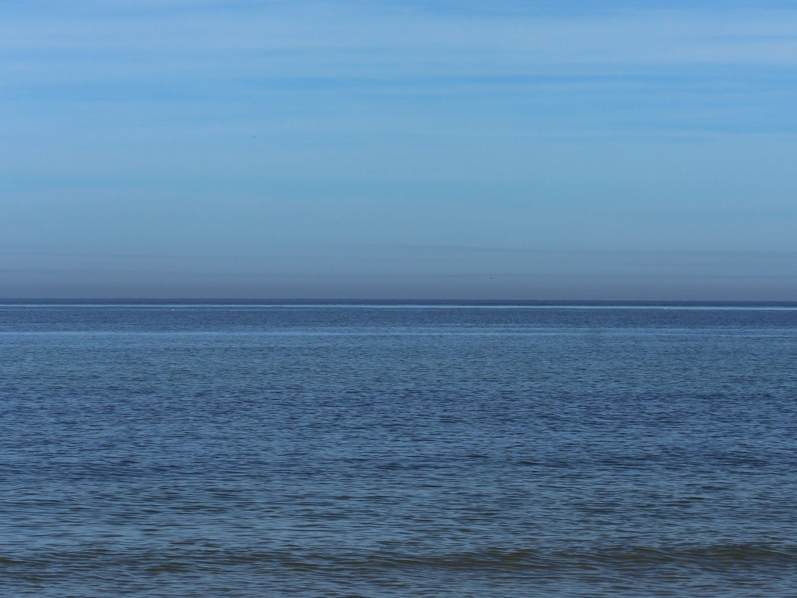 Download wallpaper 1600x1200 sea, water, horizon, sky, twilight ...