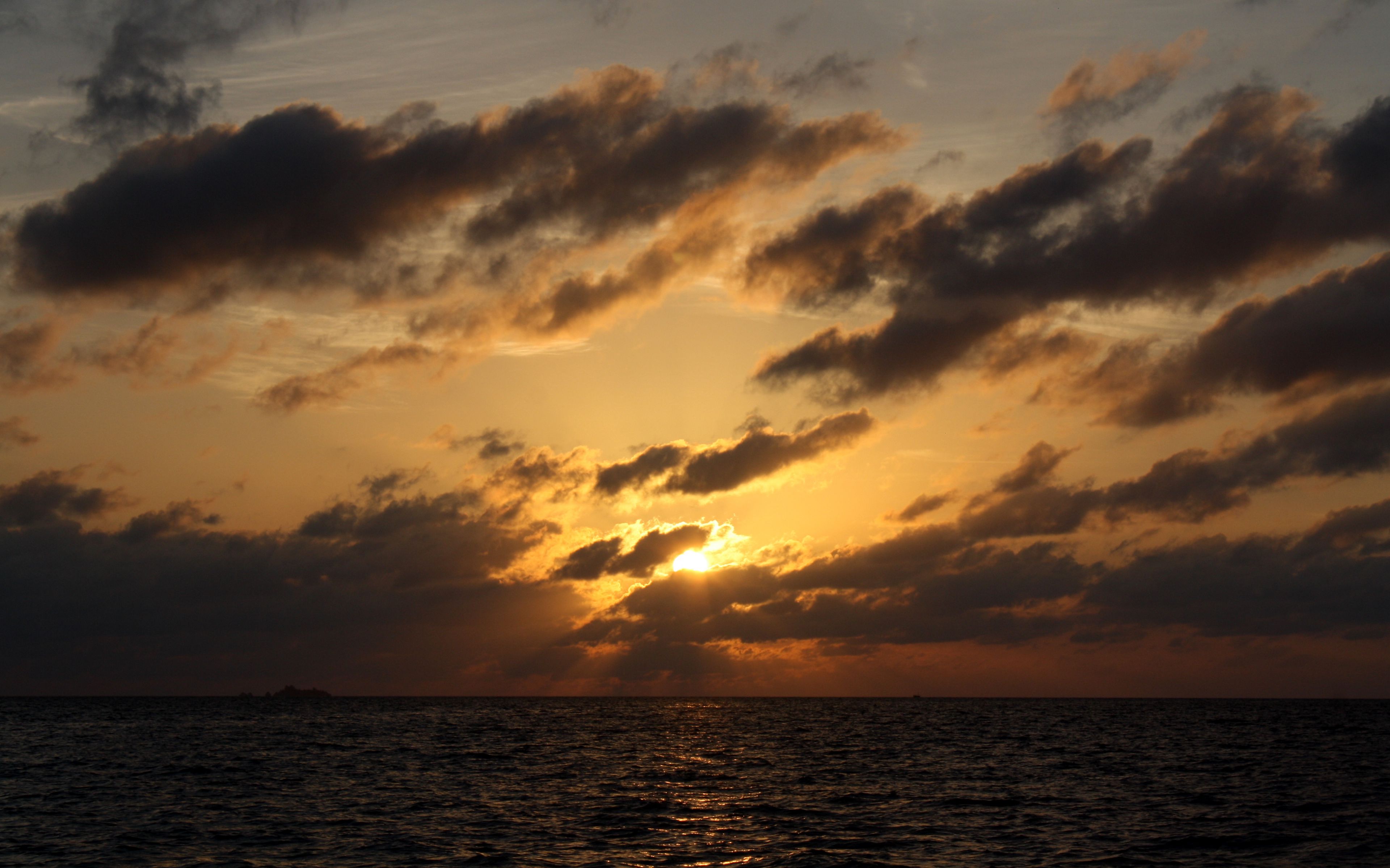 Download wallpaper 3840x2400 sea, water, sun, sunset, dark 4k ultra hd ...